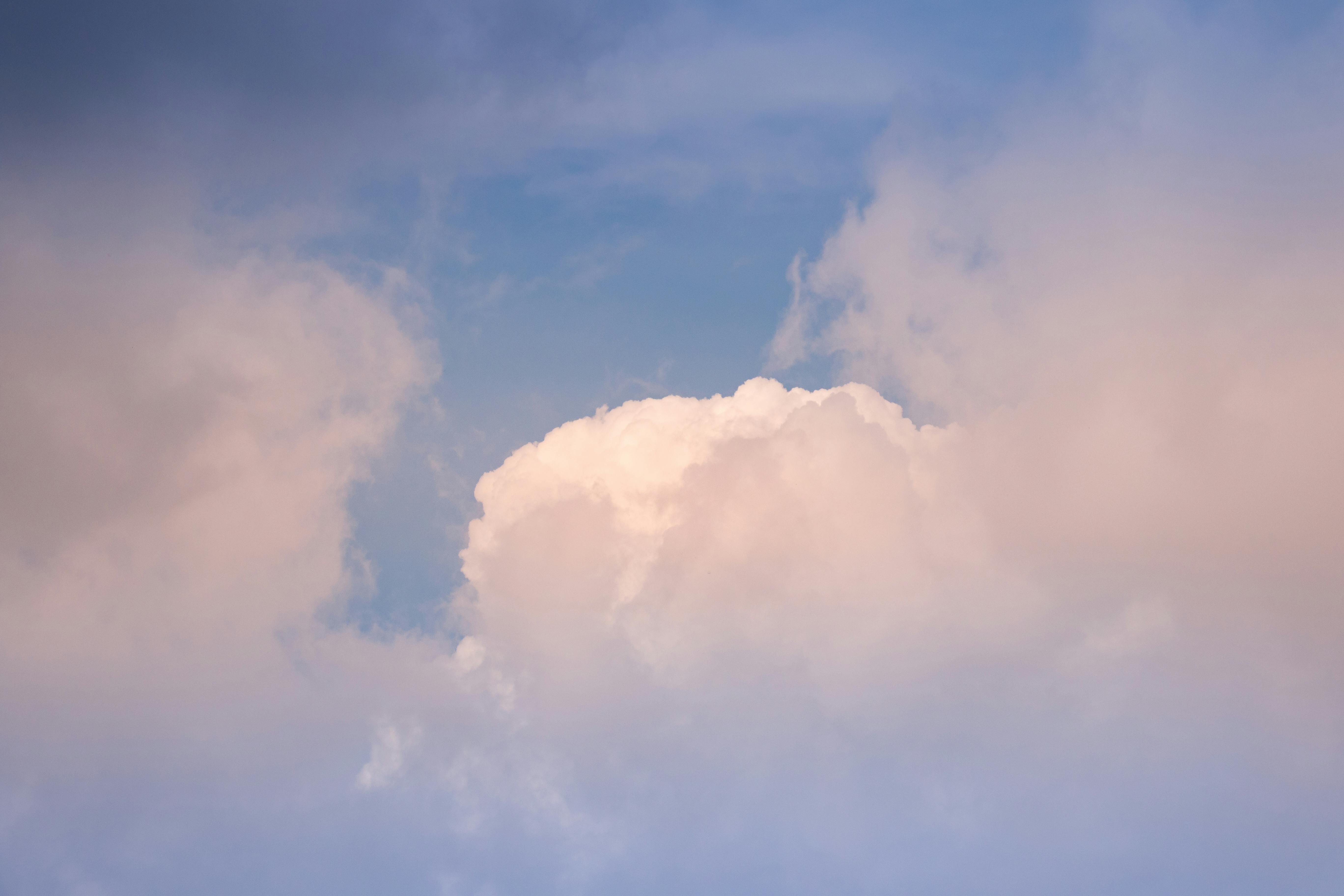 A Cloudy Sky · Free Stock Photo