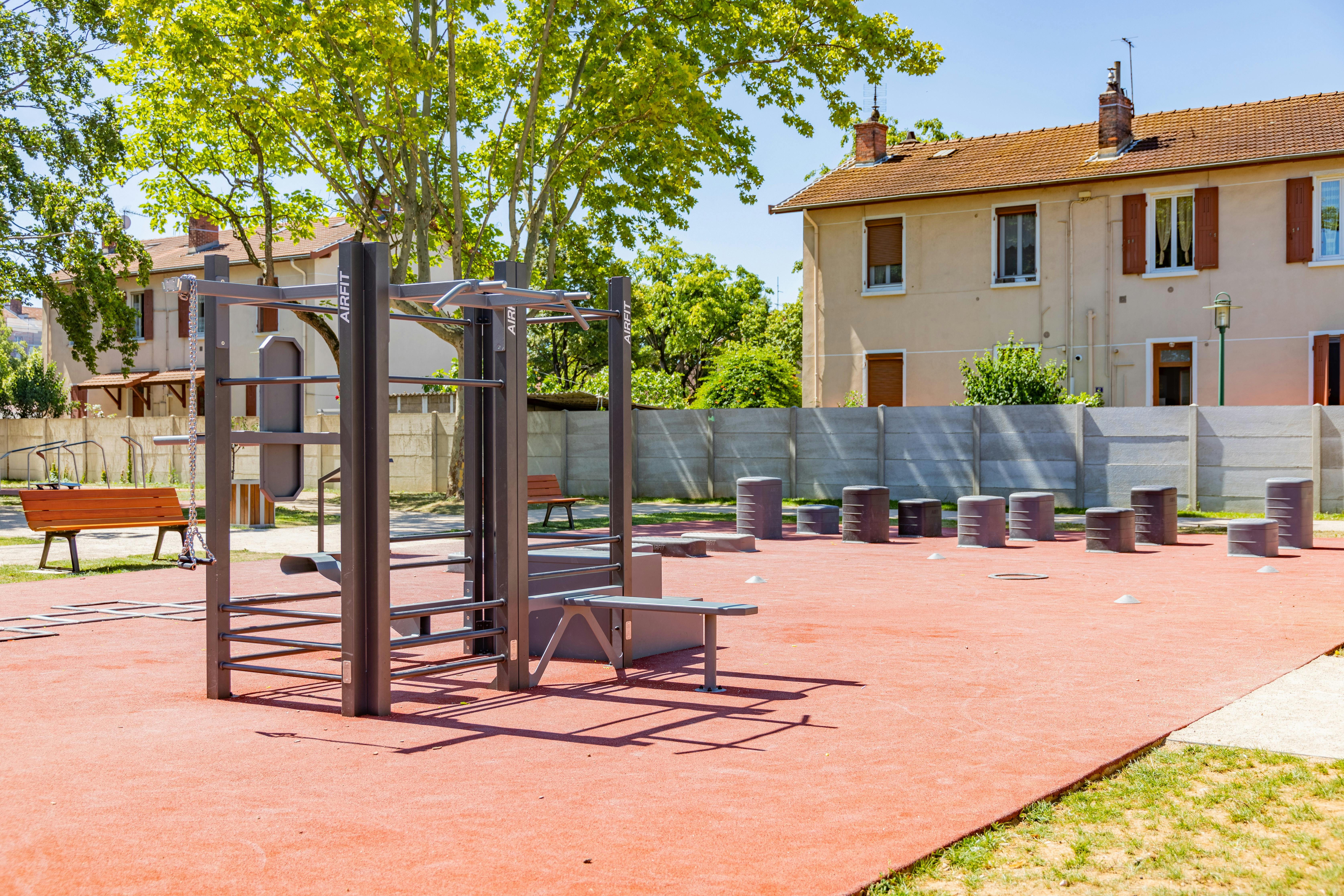 A Squat Rack at an Outdoor Gym · Free Stock Photo