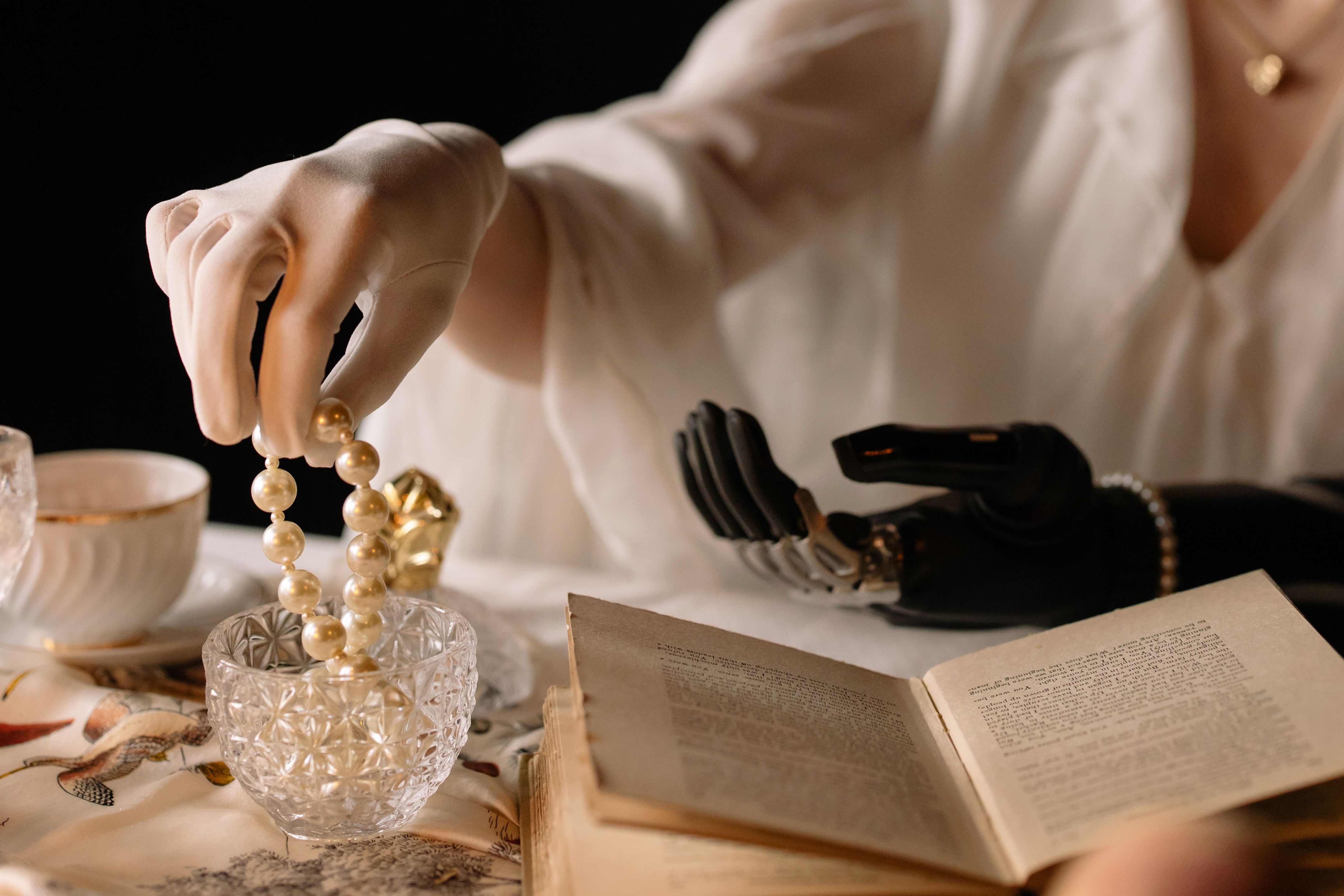 Woman With Bionic Arm · Free Stock Photo