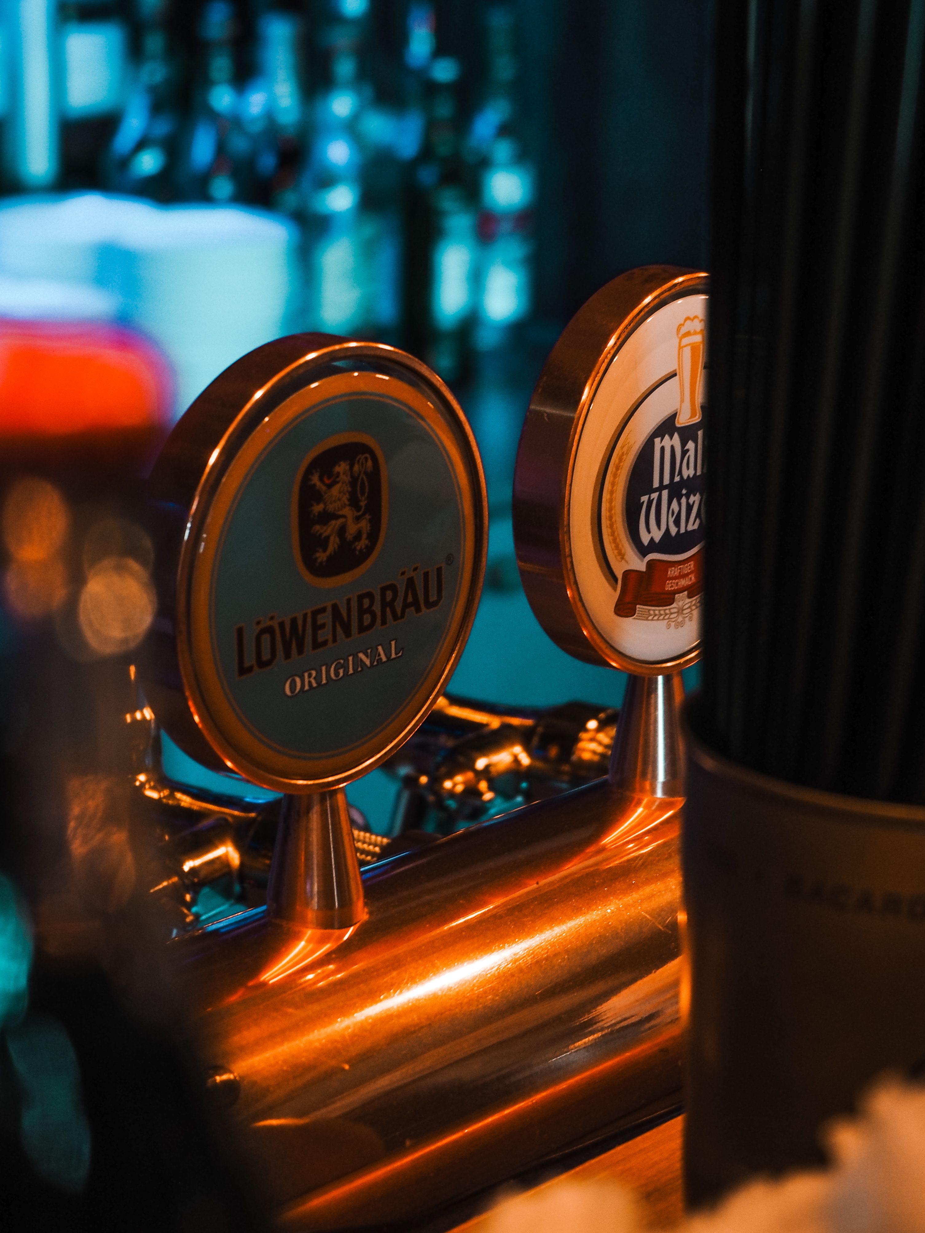 Close Up Shot of Beer Lever Tap · Free Stock Photo