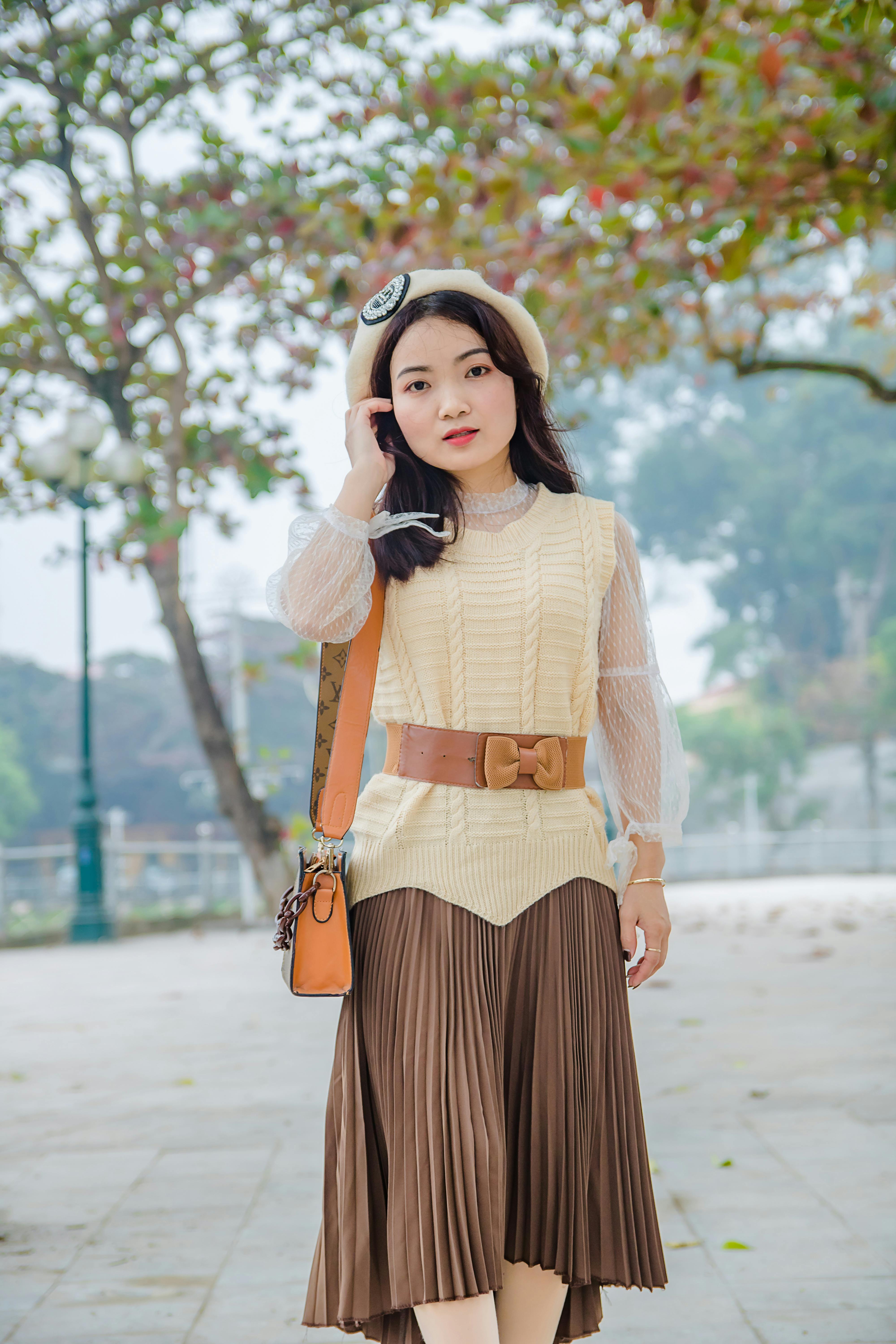 Woman in Cute Retro Outfit · Free Stock Photo