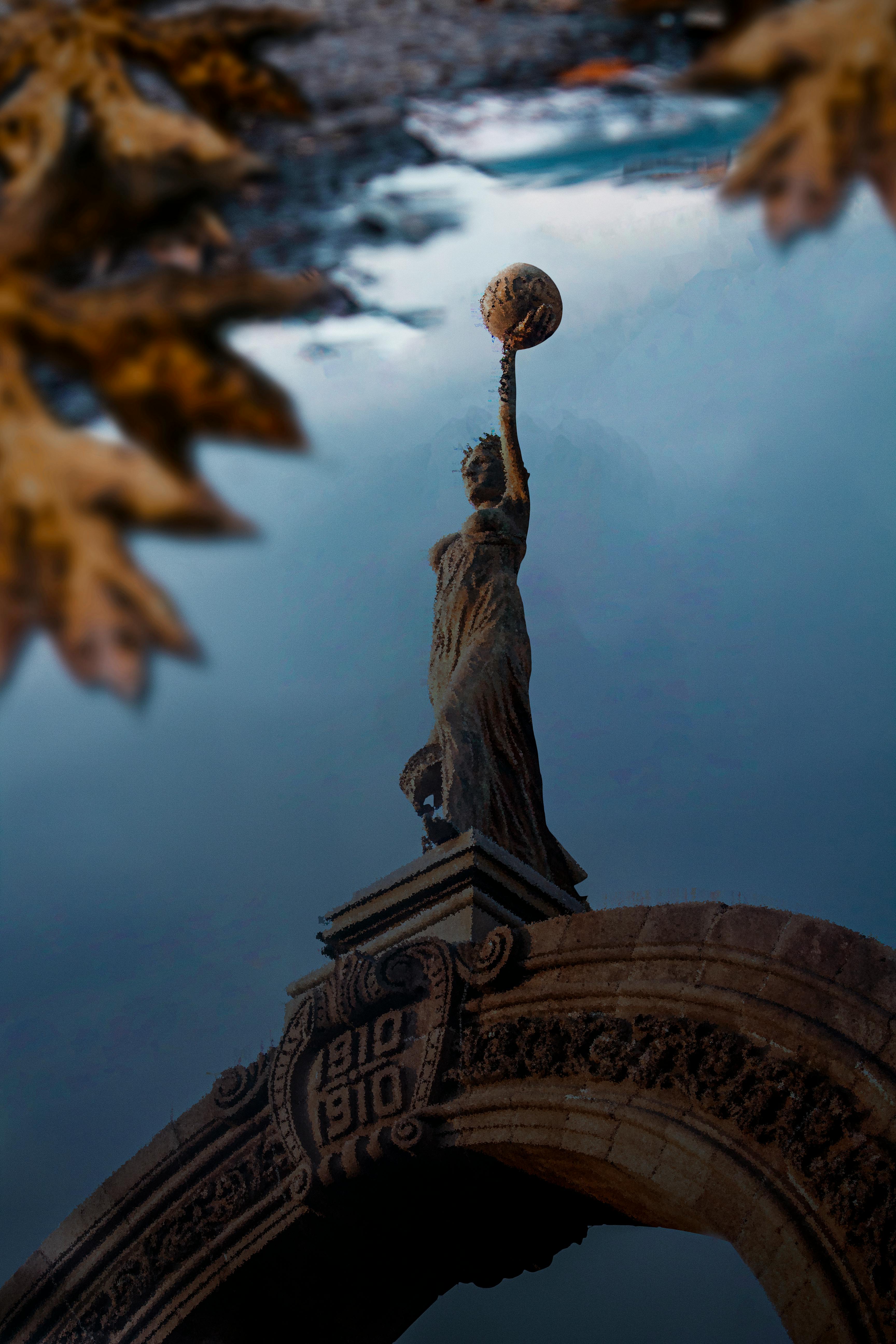 Gray Lion Statue · Free Stock Photo