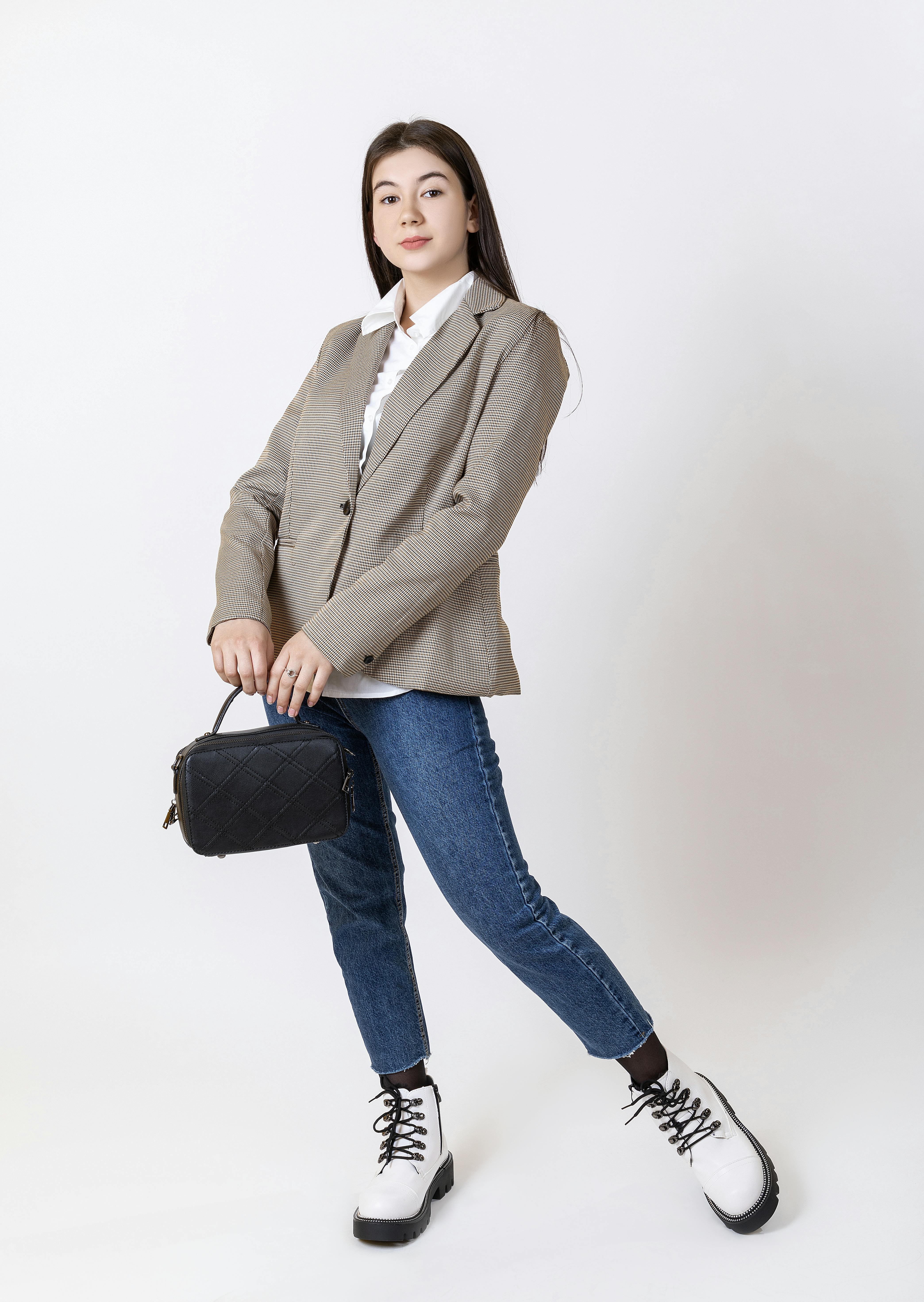 Foto de stock gratuita sobre atuendo, bolso, de moda, de pie, elegante ...