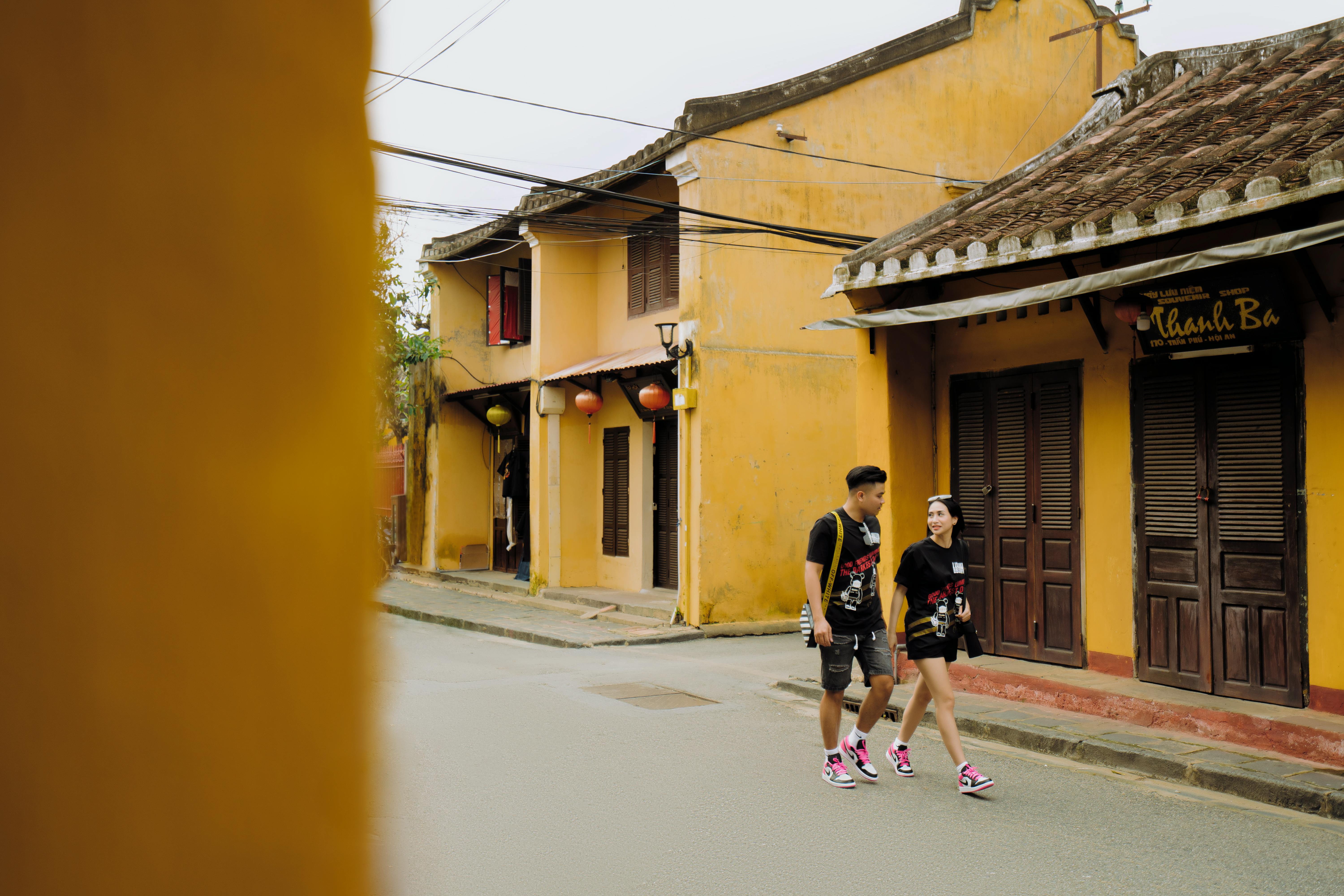 Conversation Asia Photos, Download The BEST Free Conversation Asia ...