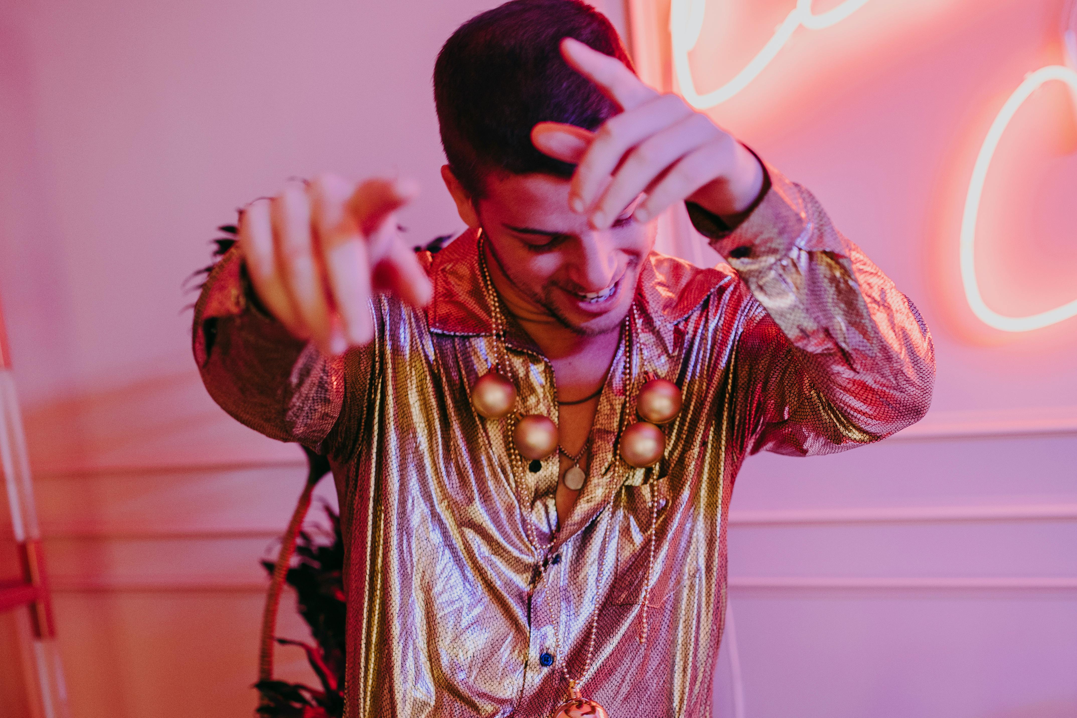 Crow Dancing Photos, Download Free Crow Dancing Stock Photos & HD Images