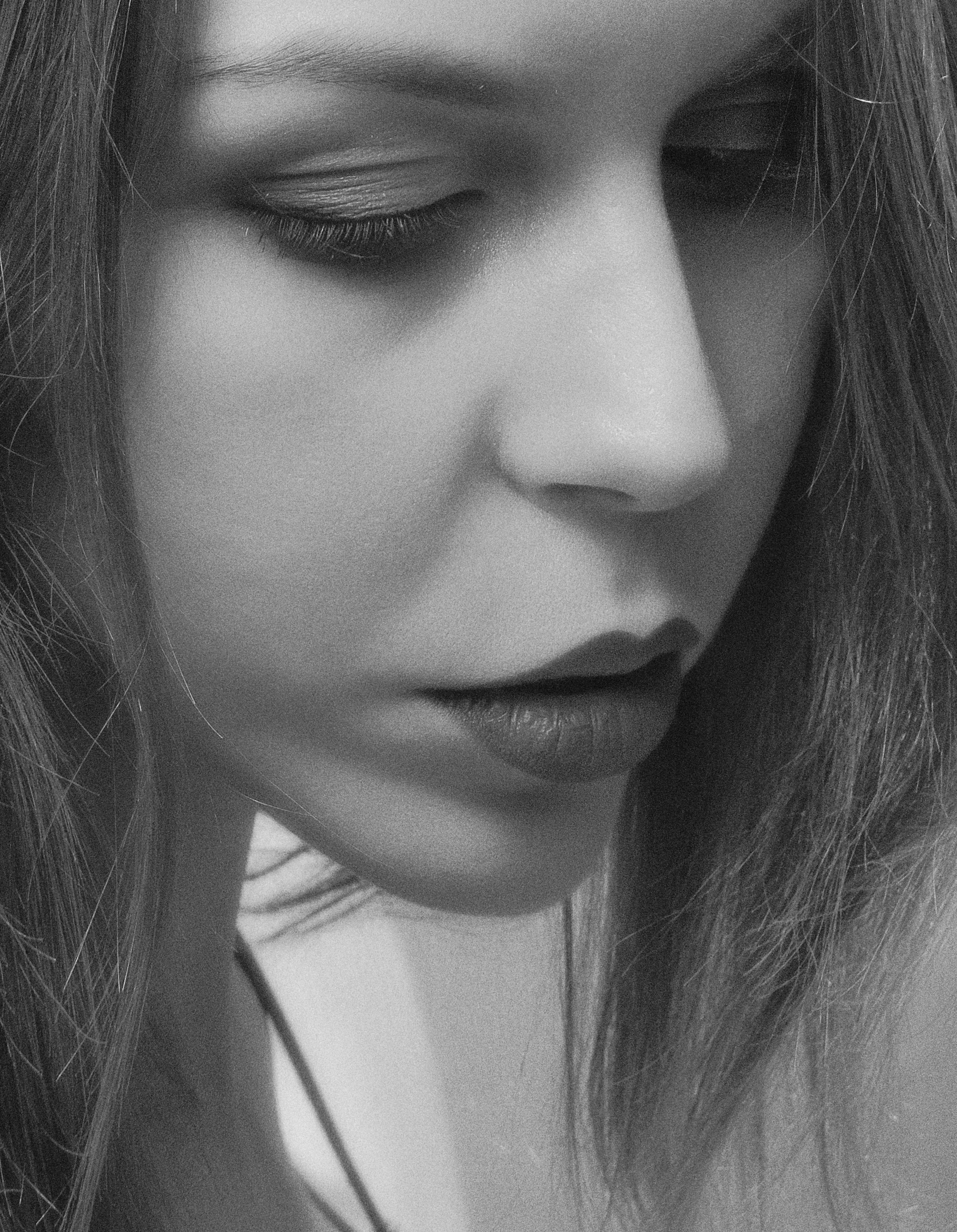 A Close-Up Shot of a Woman's Face · Free Stock Photo