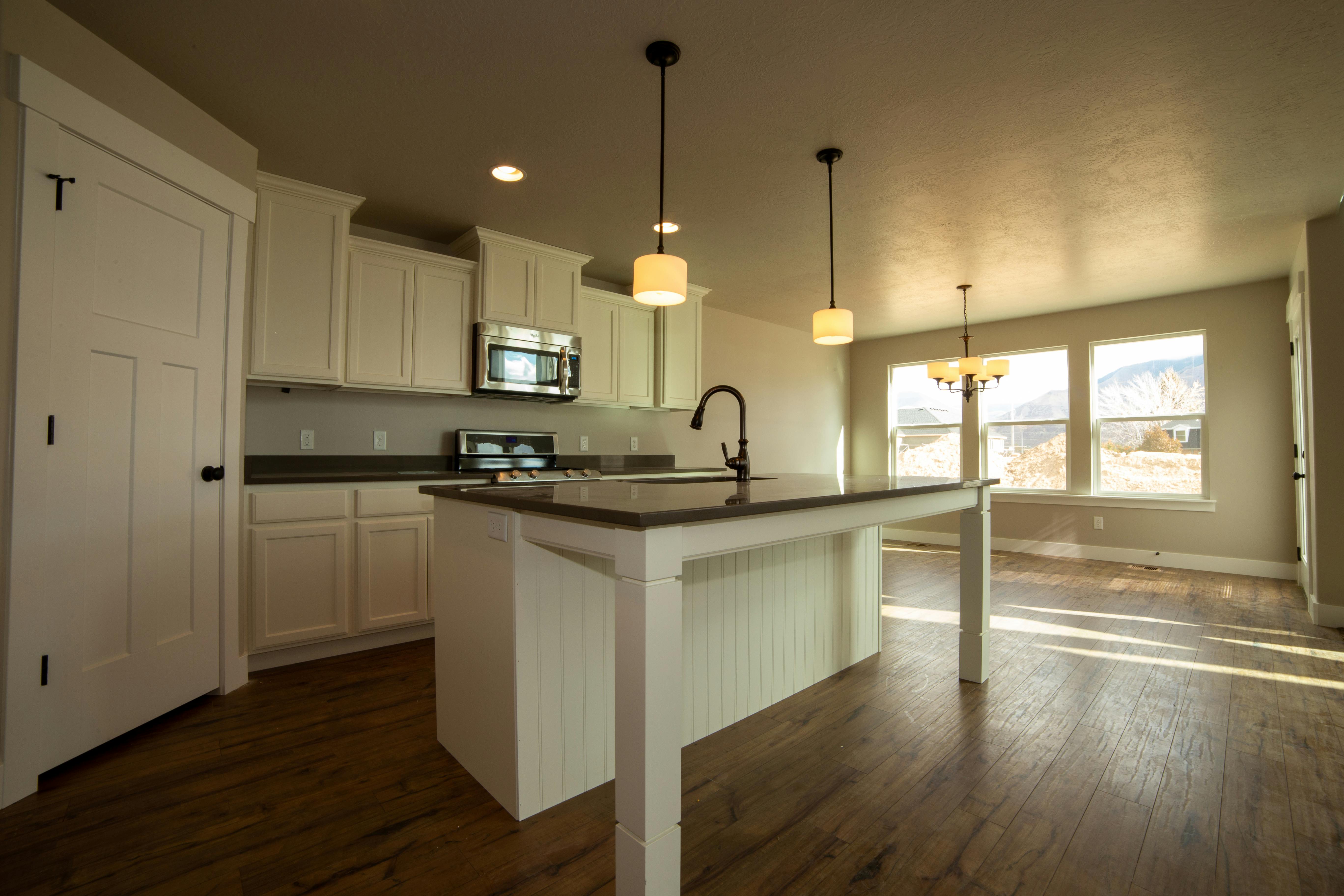 Photo of an Empty Kitchen · Free Stock Photo