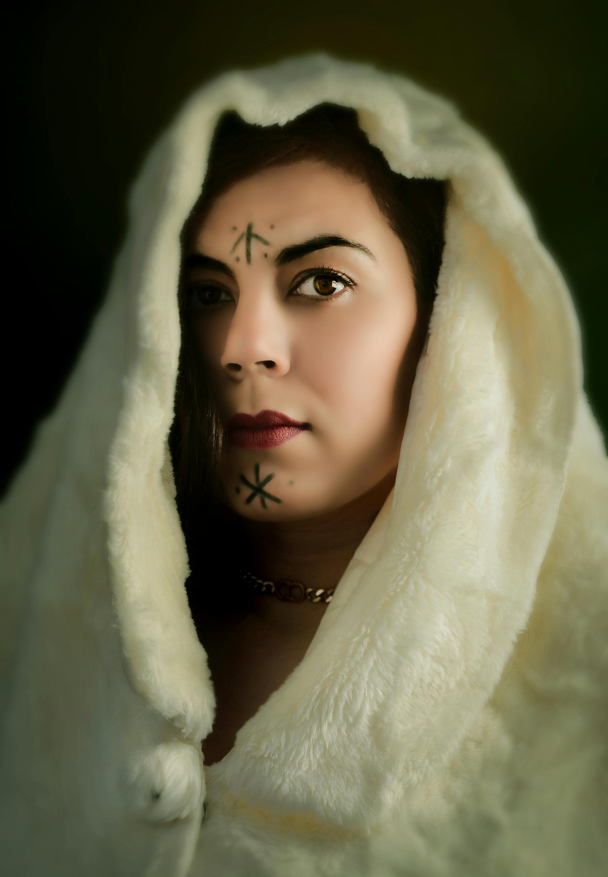 Singer Look Photos, Download The BEST Free Singer Look Stock Photos ...