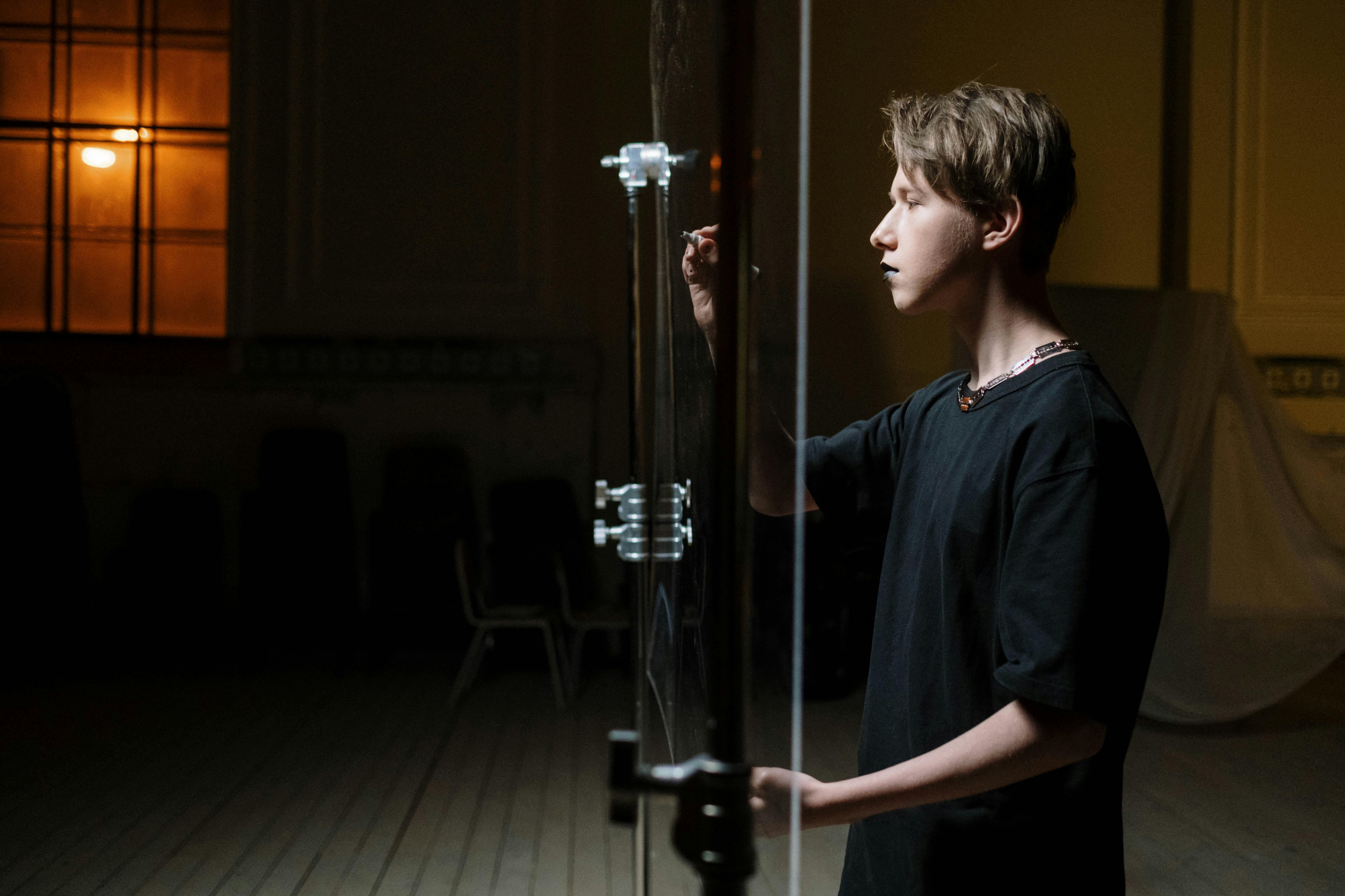 Gen Z Boy Photos, Download The BEST Free Gen Z Boy Stock Photos & HD Images