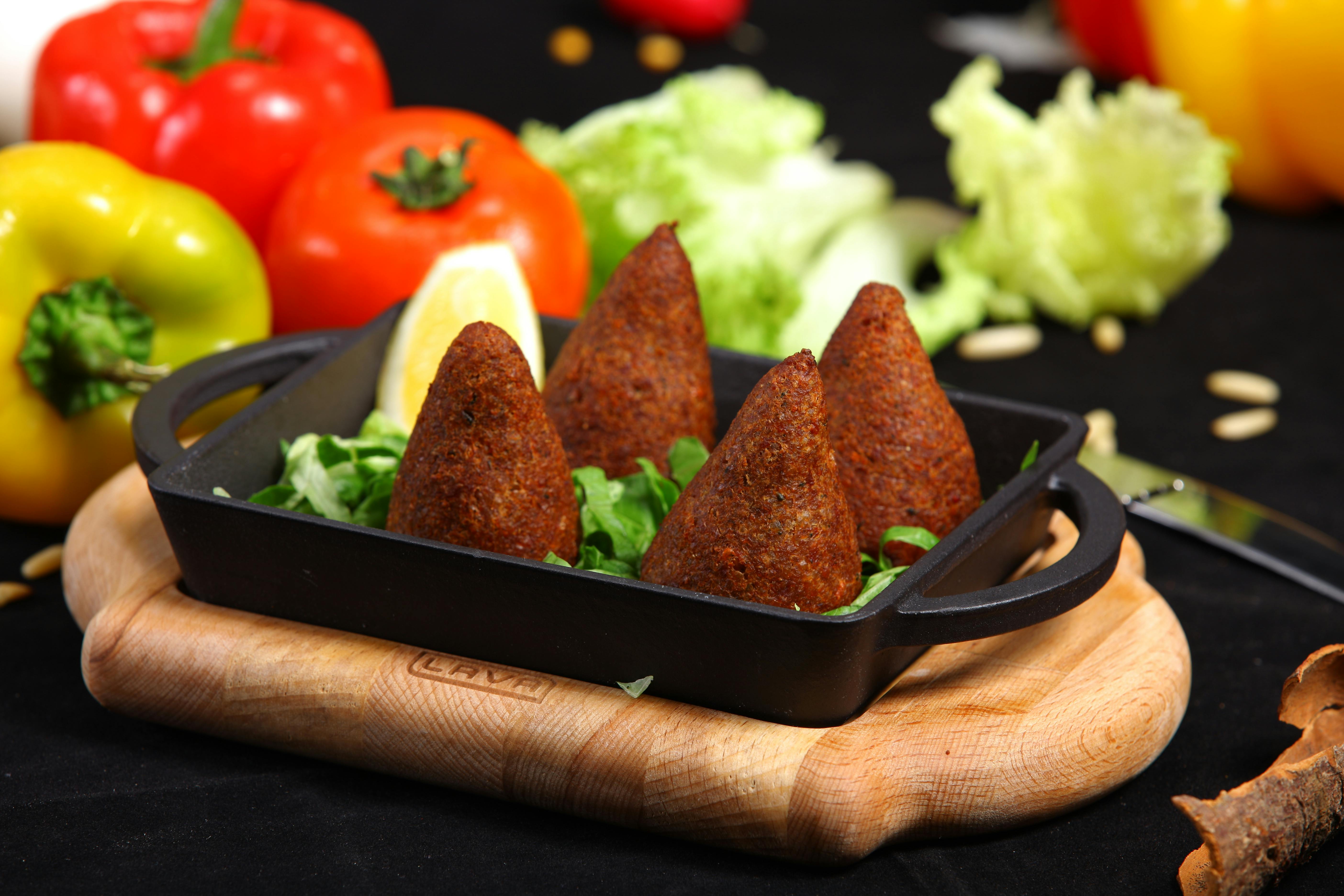 Close-Up Shot of an Arabic Food on Plate · Free Stock Photo