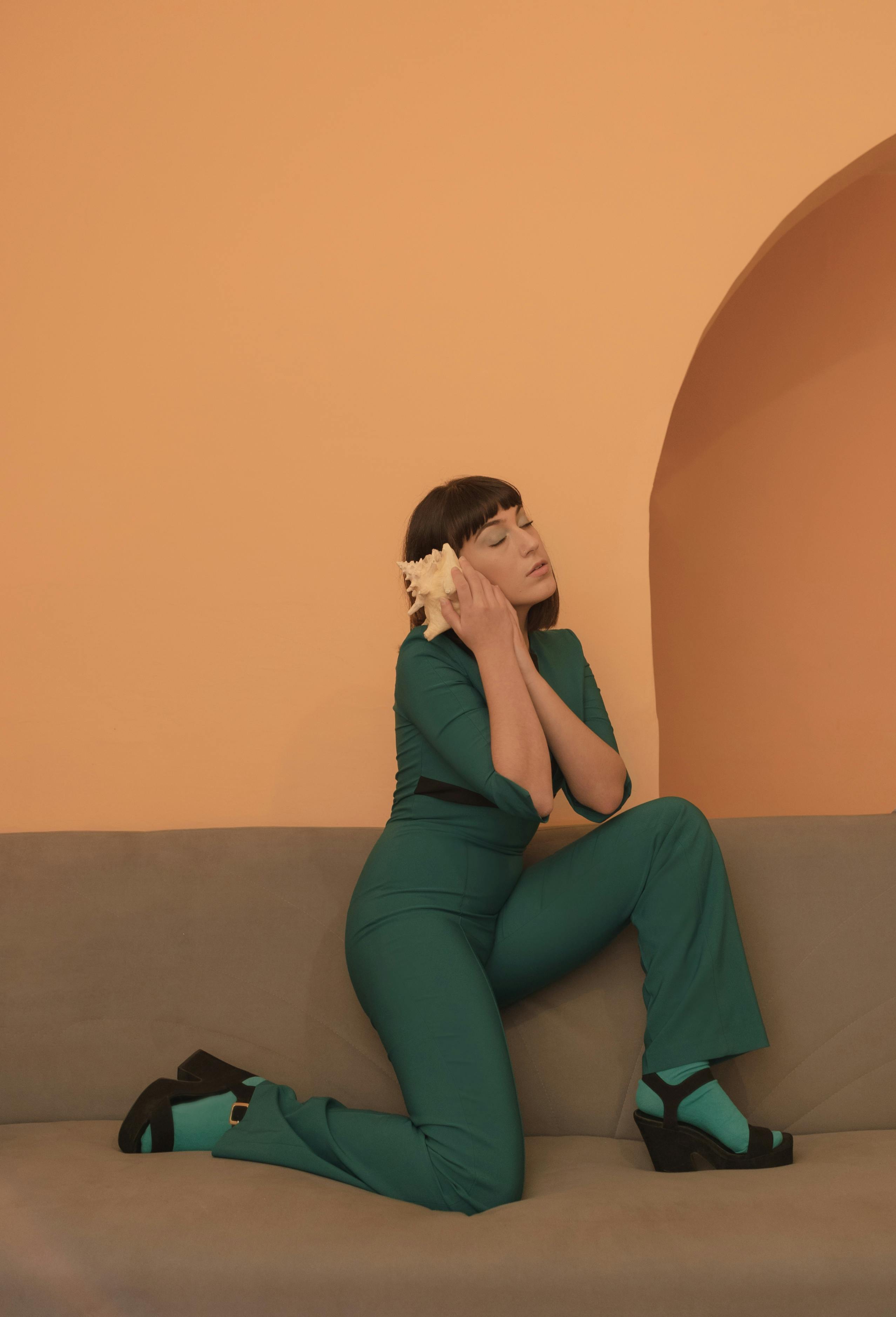 Woman Listen To Shell Horn Photos, Download The BEST Free Woman Listen ...