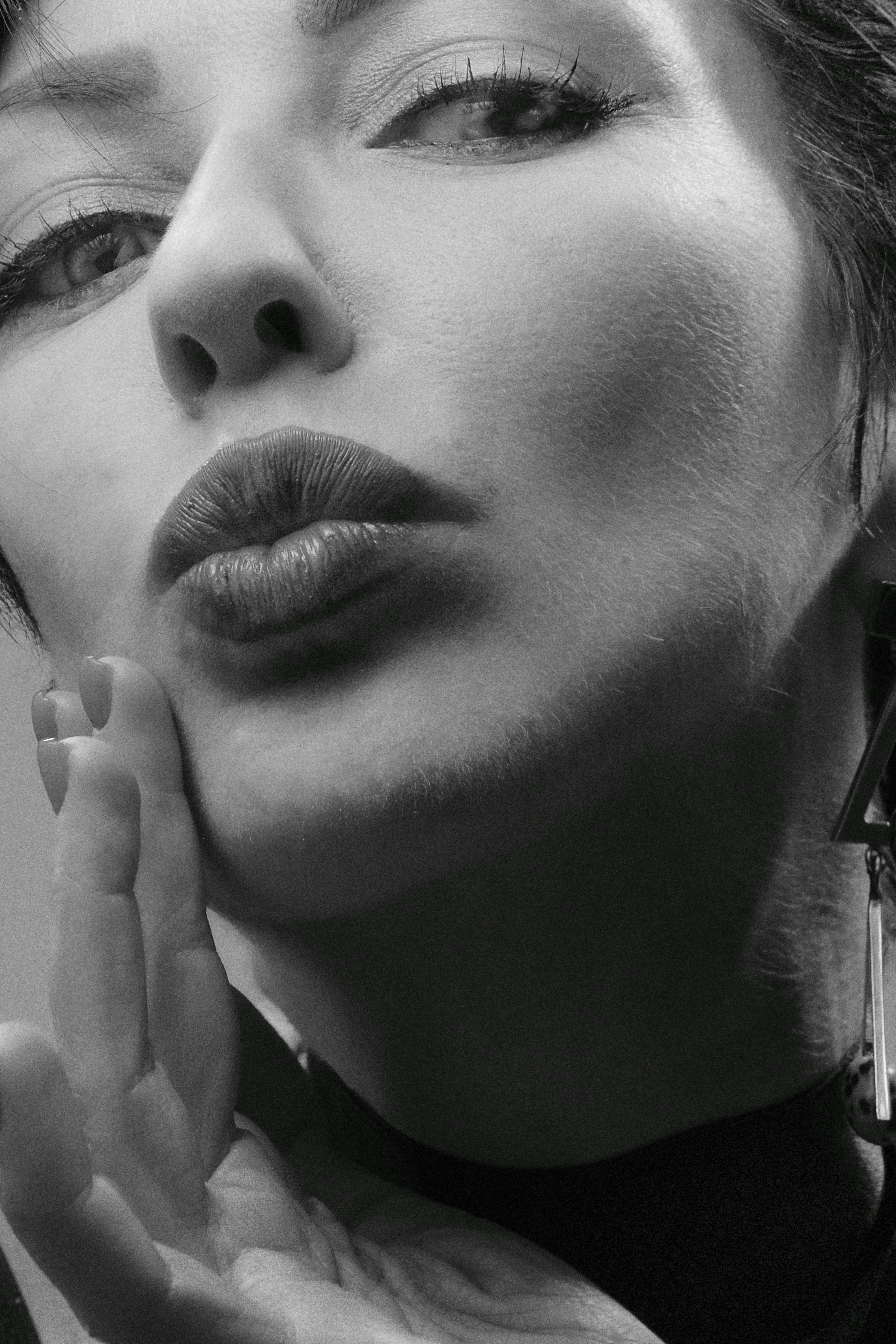 Distorted Portrait of Brunette Woman · Free Stock Photo