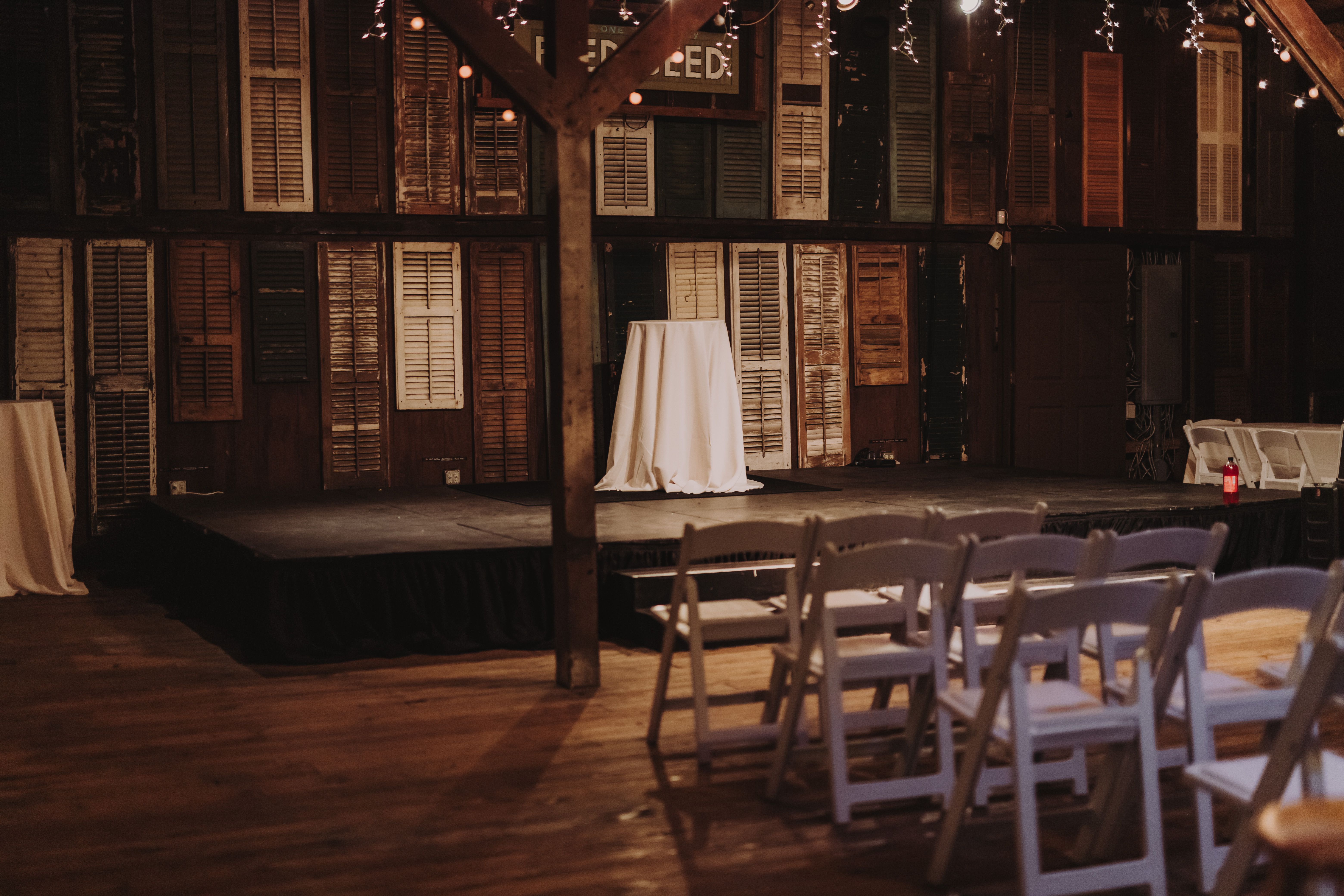 The Range Signage on Stage · Free Stock Photo
