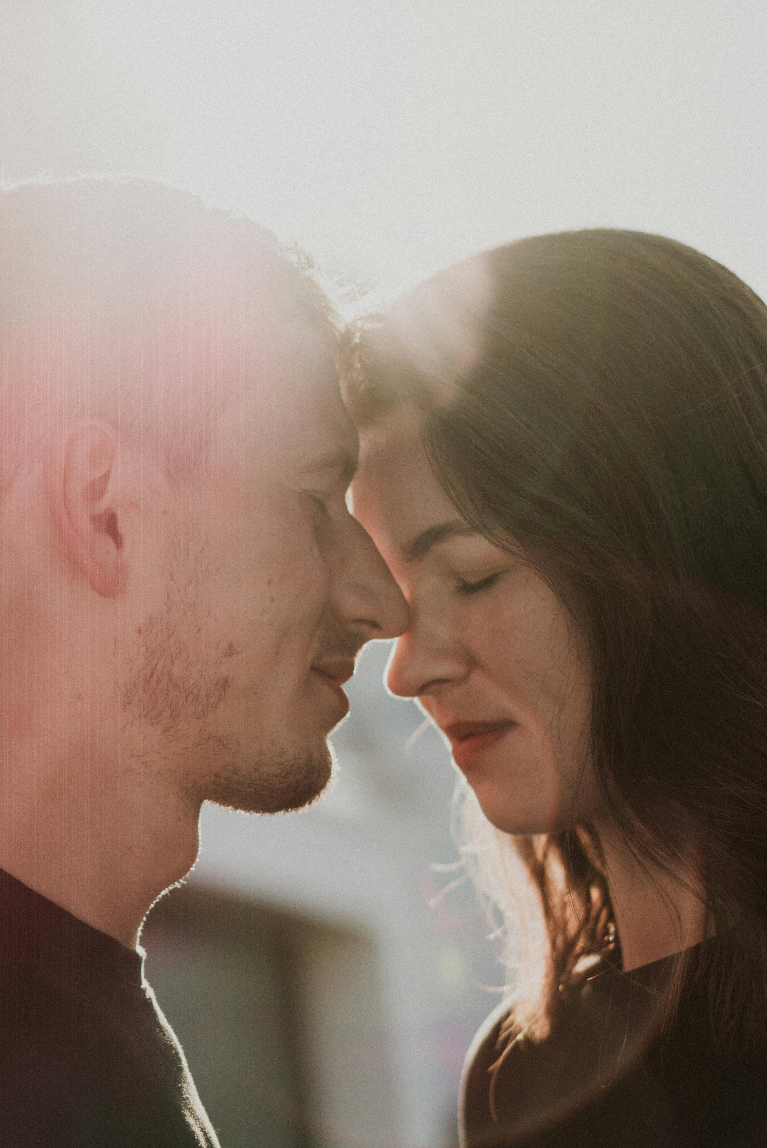 Man and Woman Face to Face · Free Stock Photo