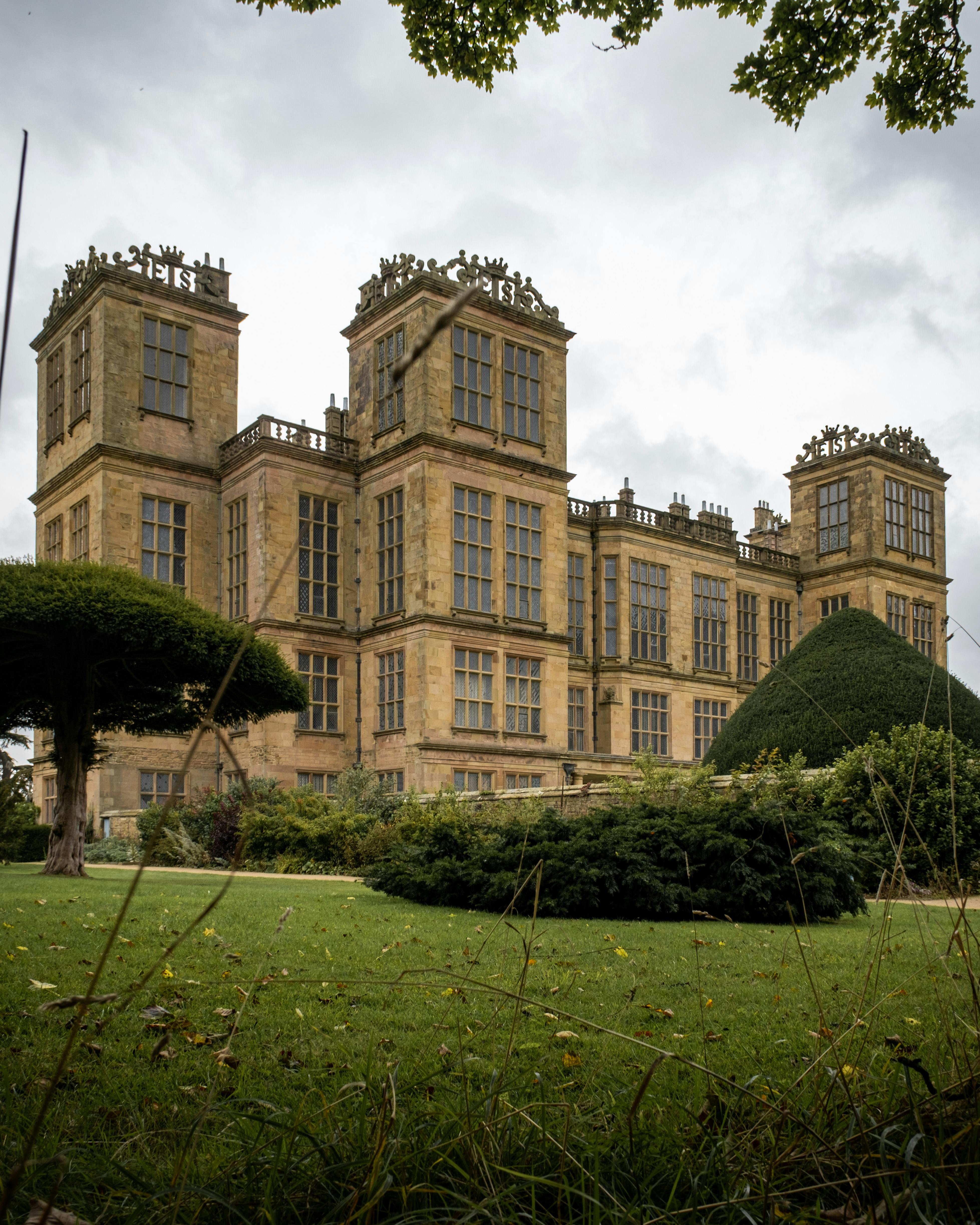 Hardwick Hall in Low Angle Shot · Free Stock Photo
