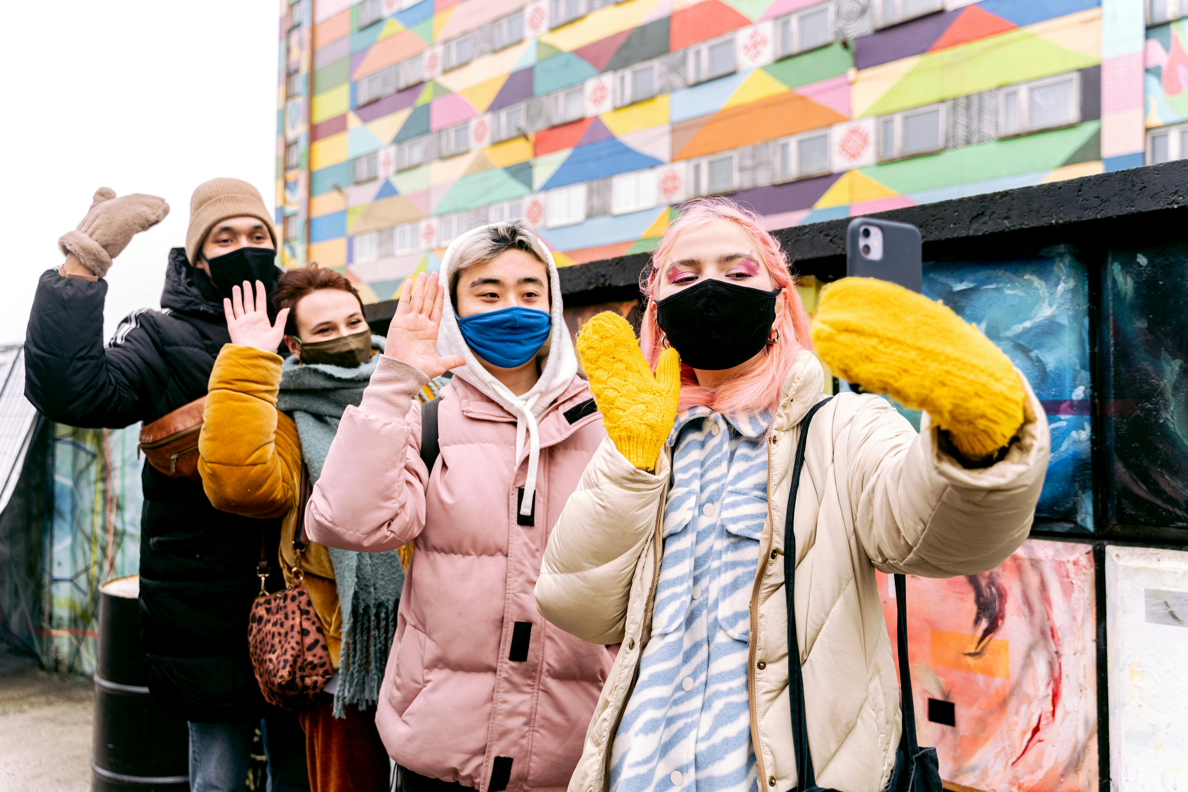 Group Waving Photos, Download The BEST Free Group Waving Stock Photos ...