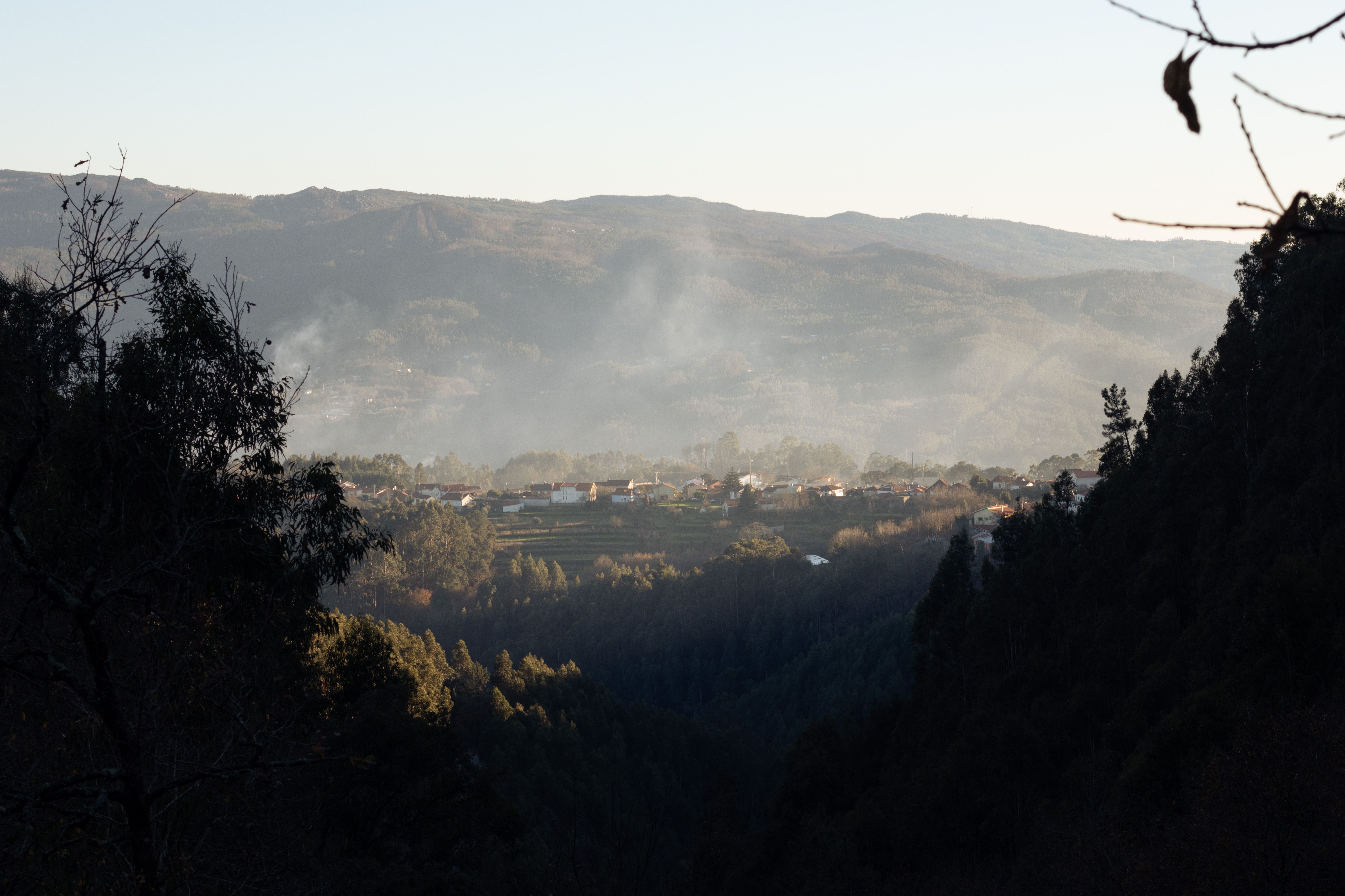 Village on Mountain Side · Free Stock Photo
