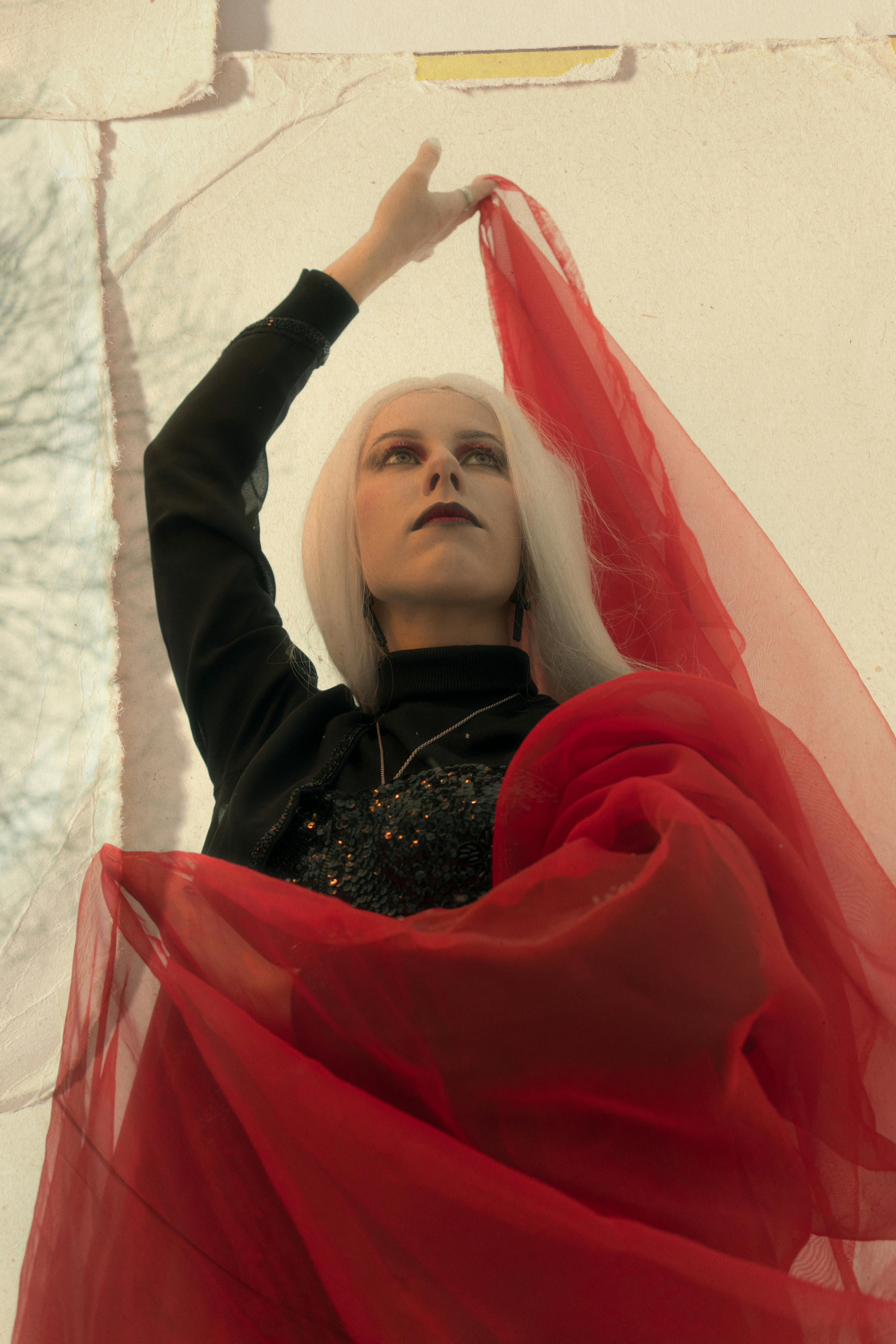 Anonymous graceful model under white veil · Free Stock Photo