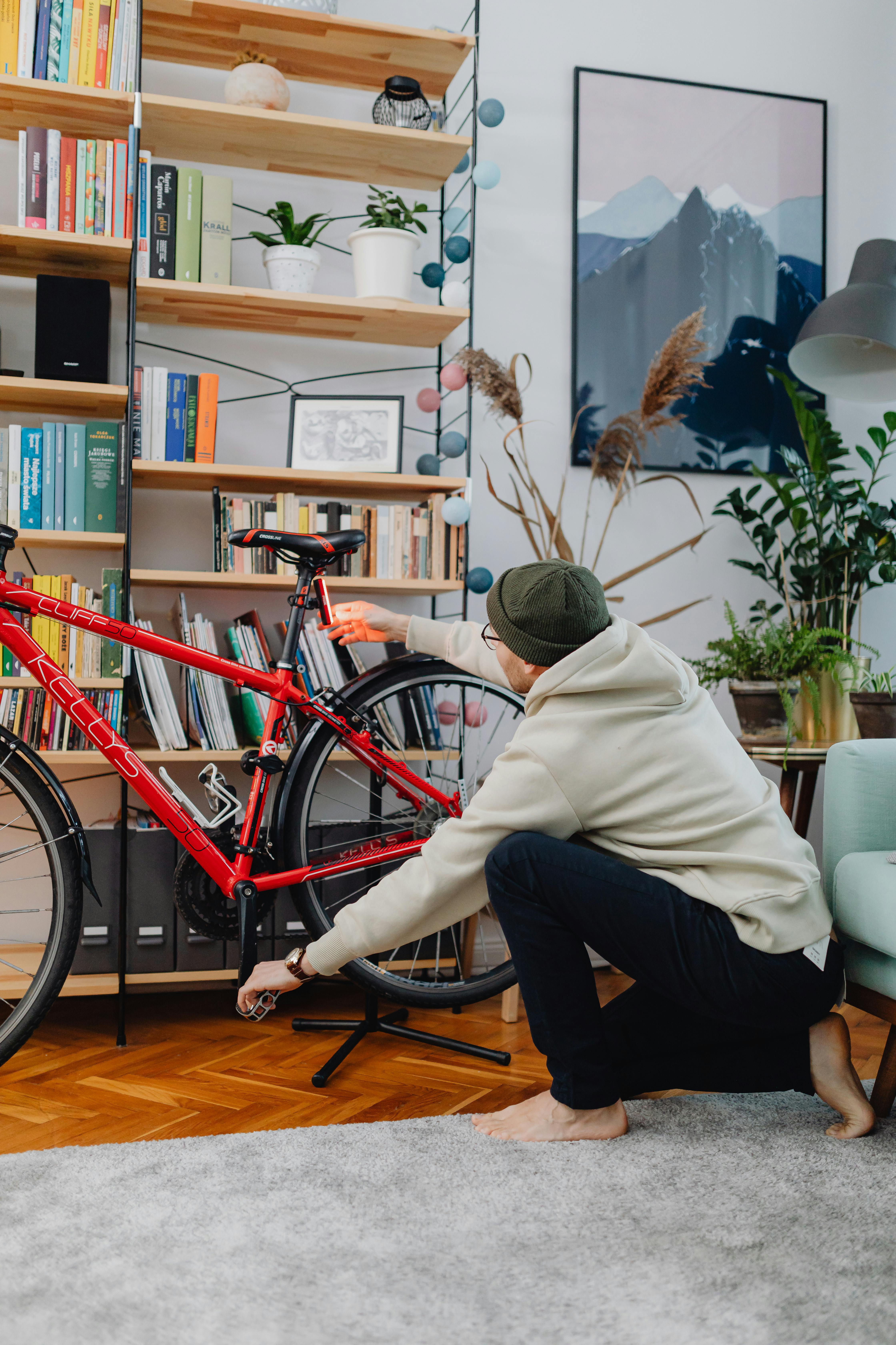 Man Crouching Back Photos, Download The BEST Free Man Crouching Back ...