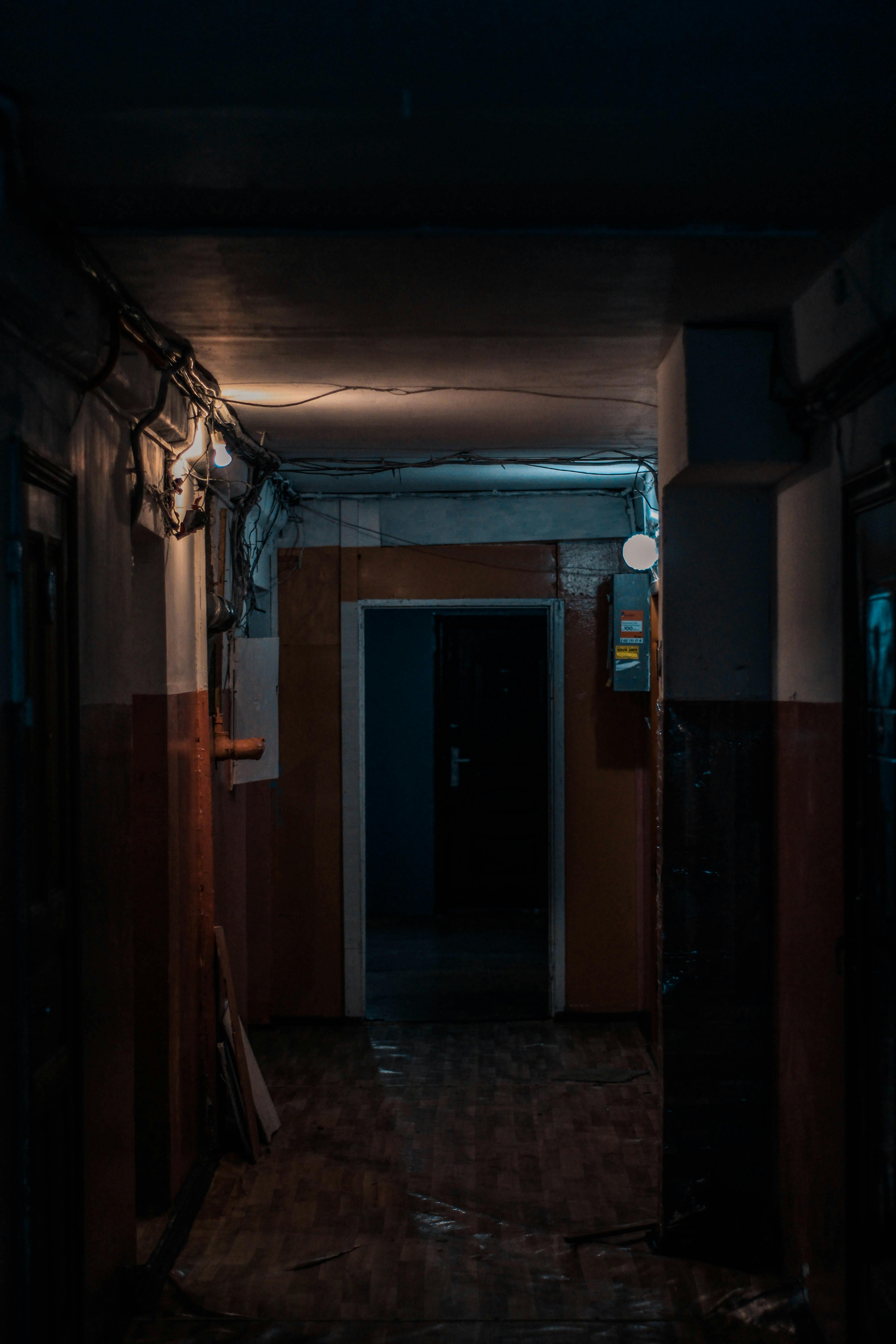 Apartment Building Corridors Photos, Download The BEST Free Apartment ...