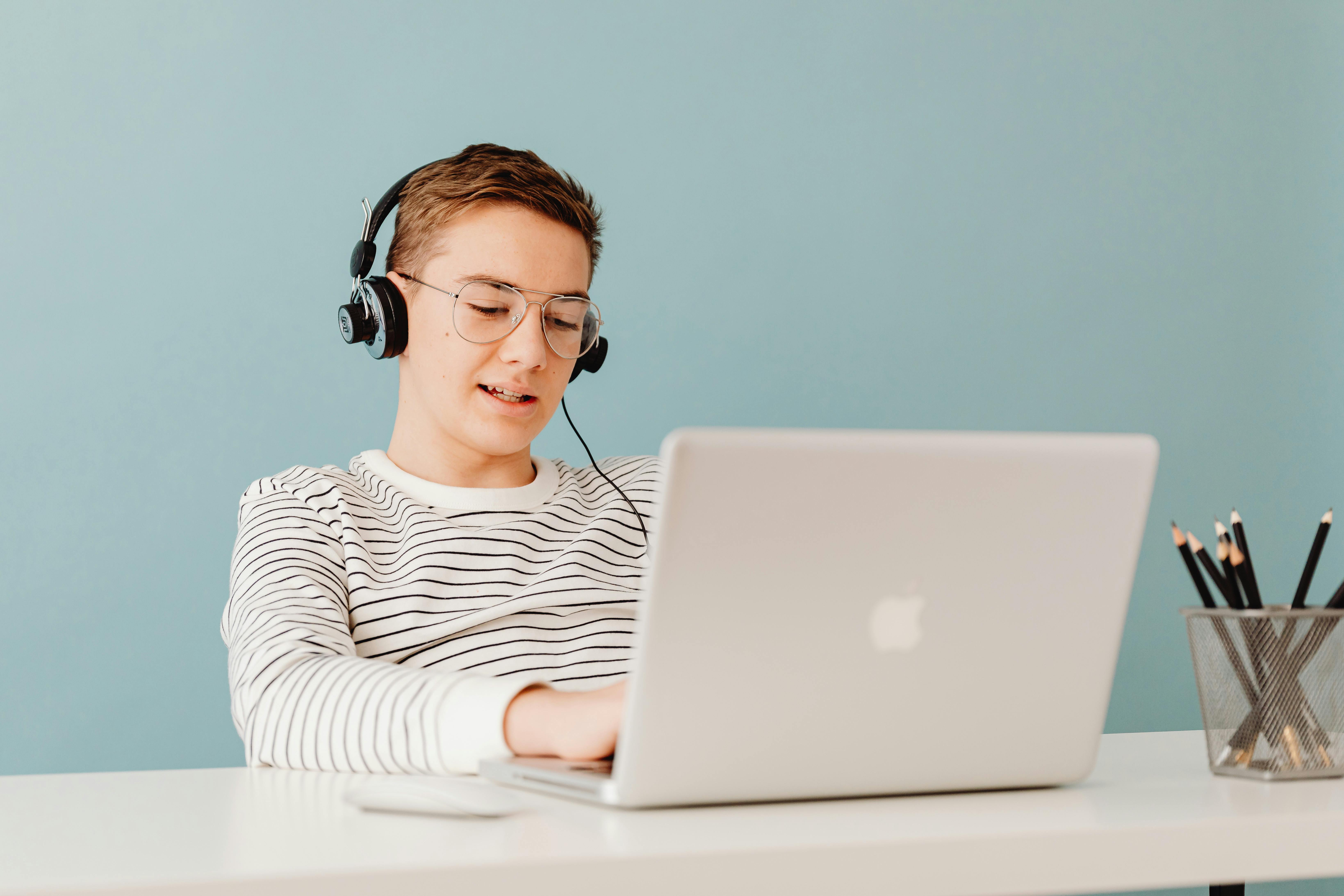 Man with Laptop · Free Stock Photo