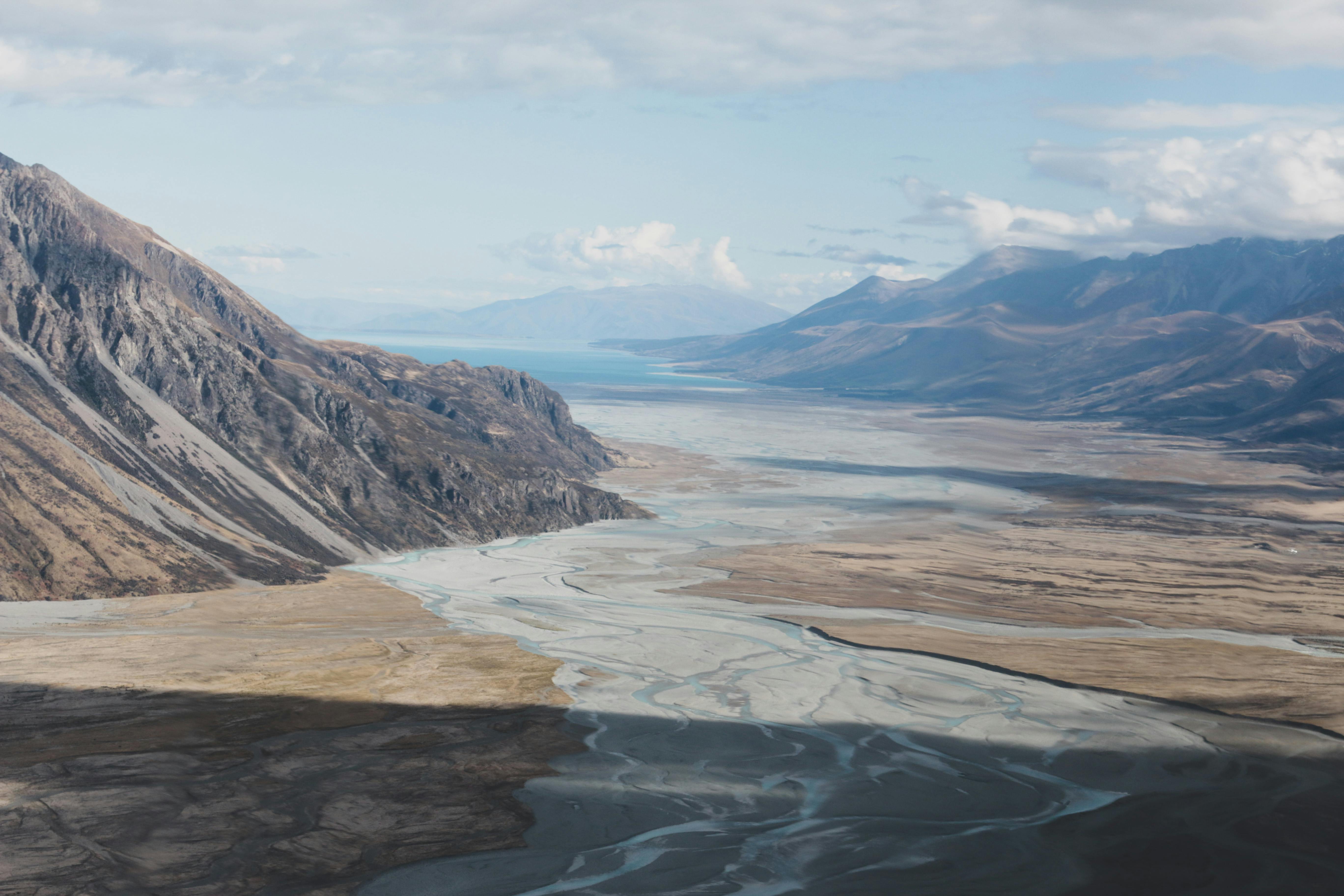 Mountain and River Landscape · Free Stock Photo