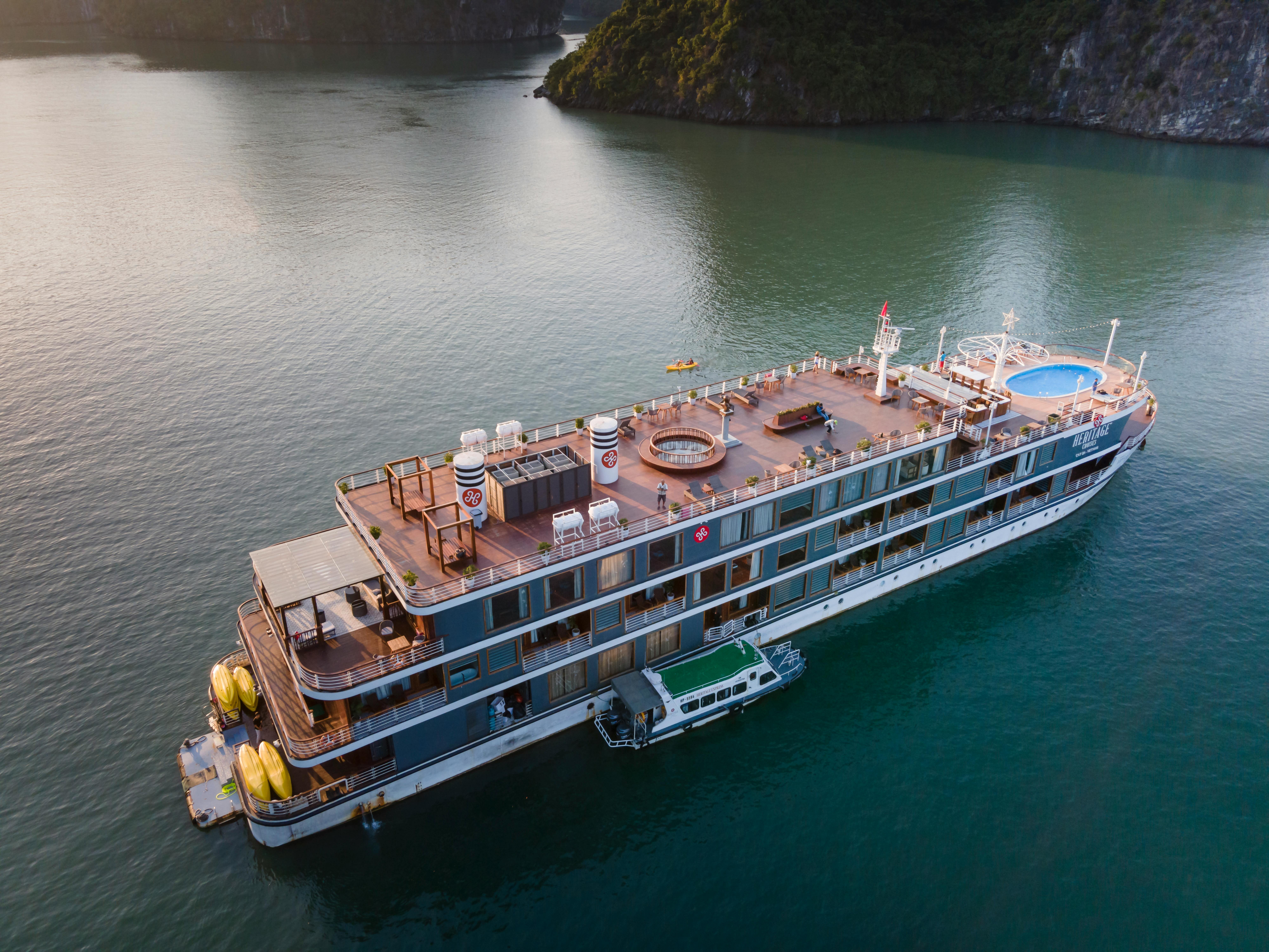 Shipdeck Photos, Download The BEST Free Shipdeck Stock Photos & HD Images