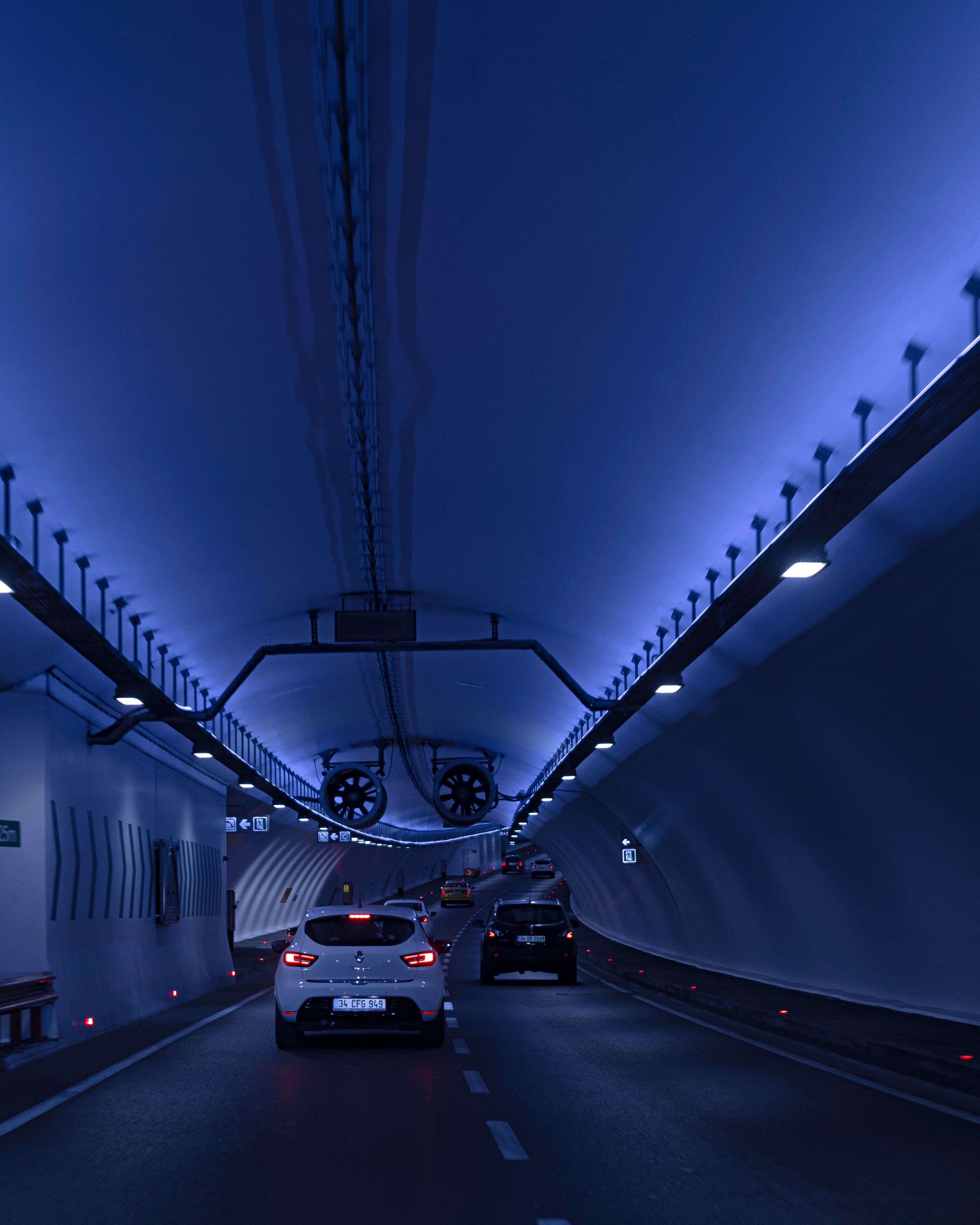 Cars Vertical Photos, Download The BEST Free Cars Vertical Stock Photos ...