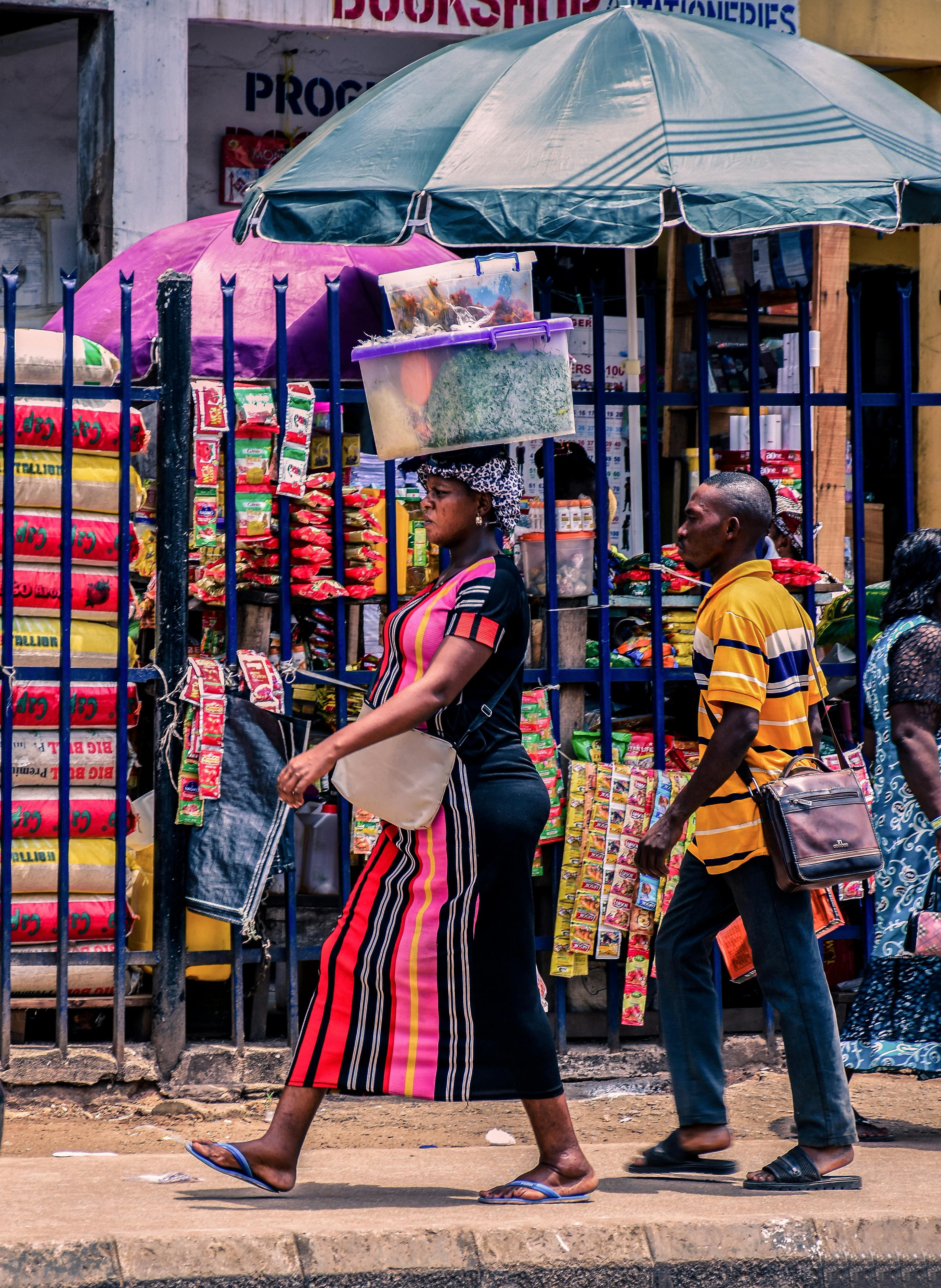 People Walking at the Market · Free Stock Photo