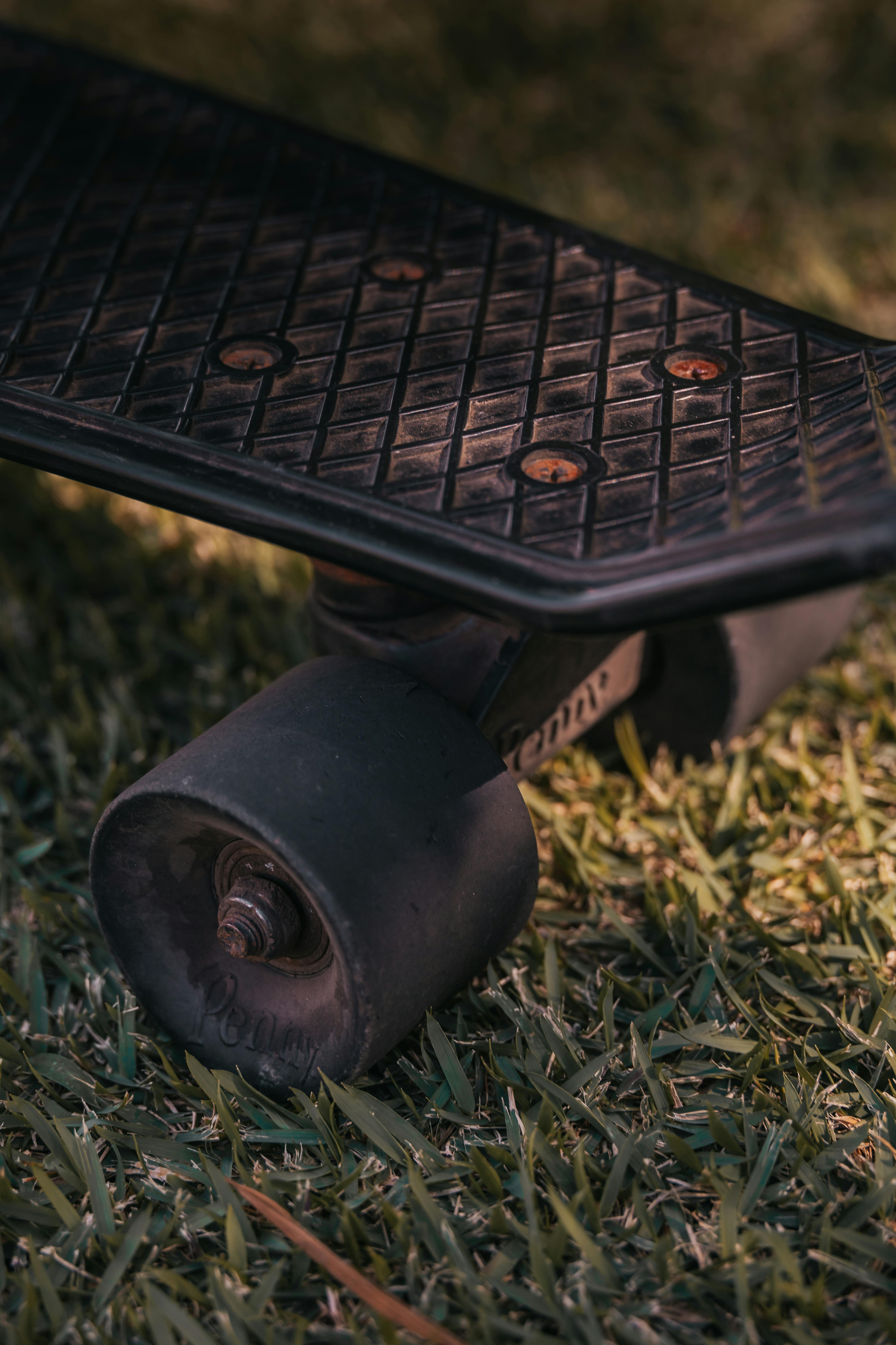 Close-Up Shot of a Skateboard · Free Stock Photo