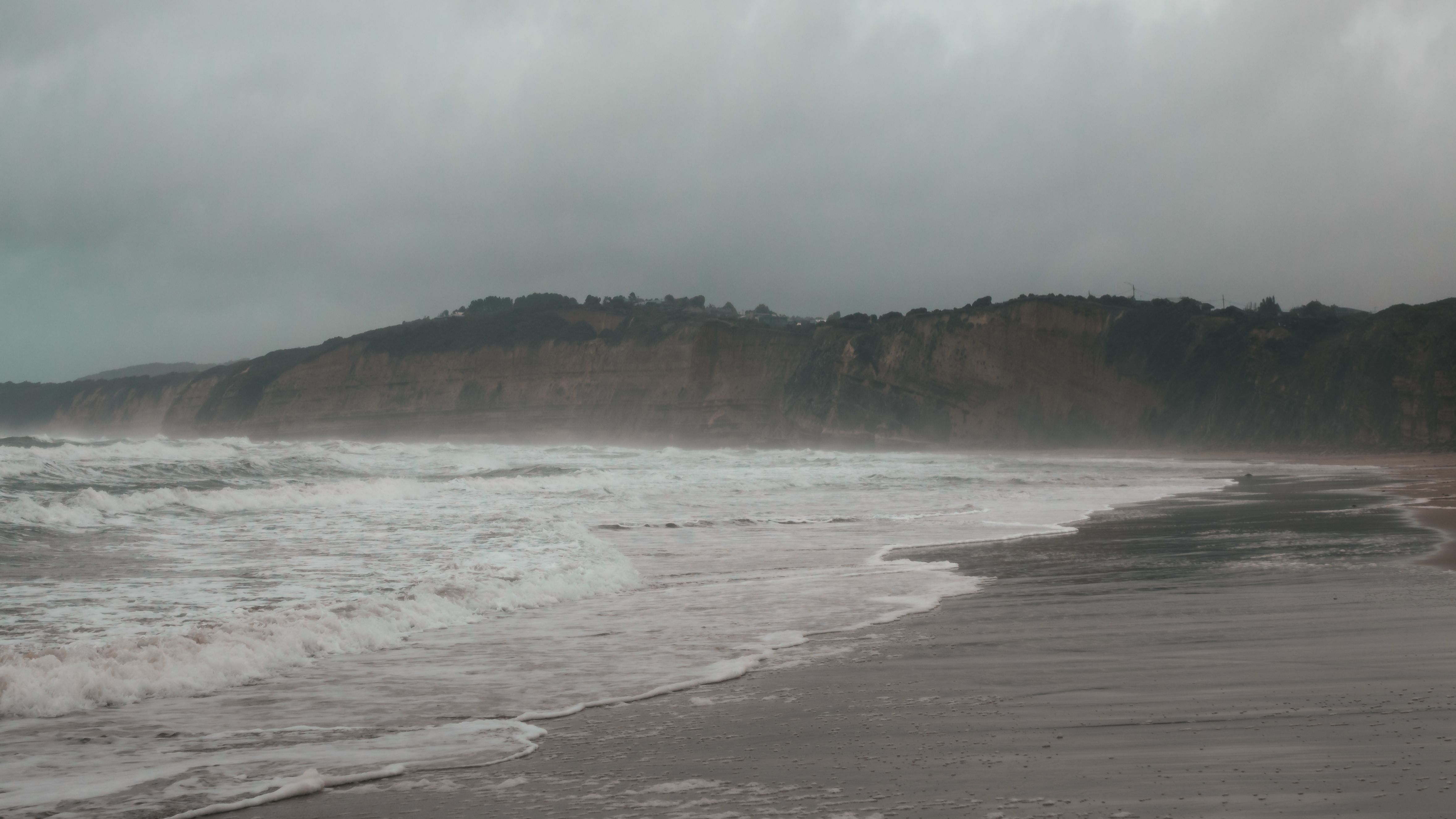 Fog over Seashore · Free Stock Photo