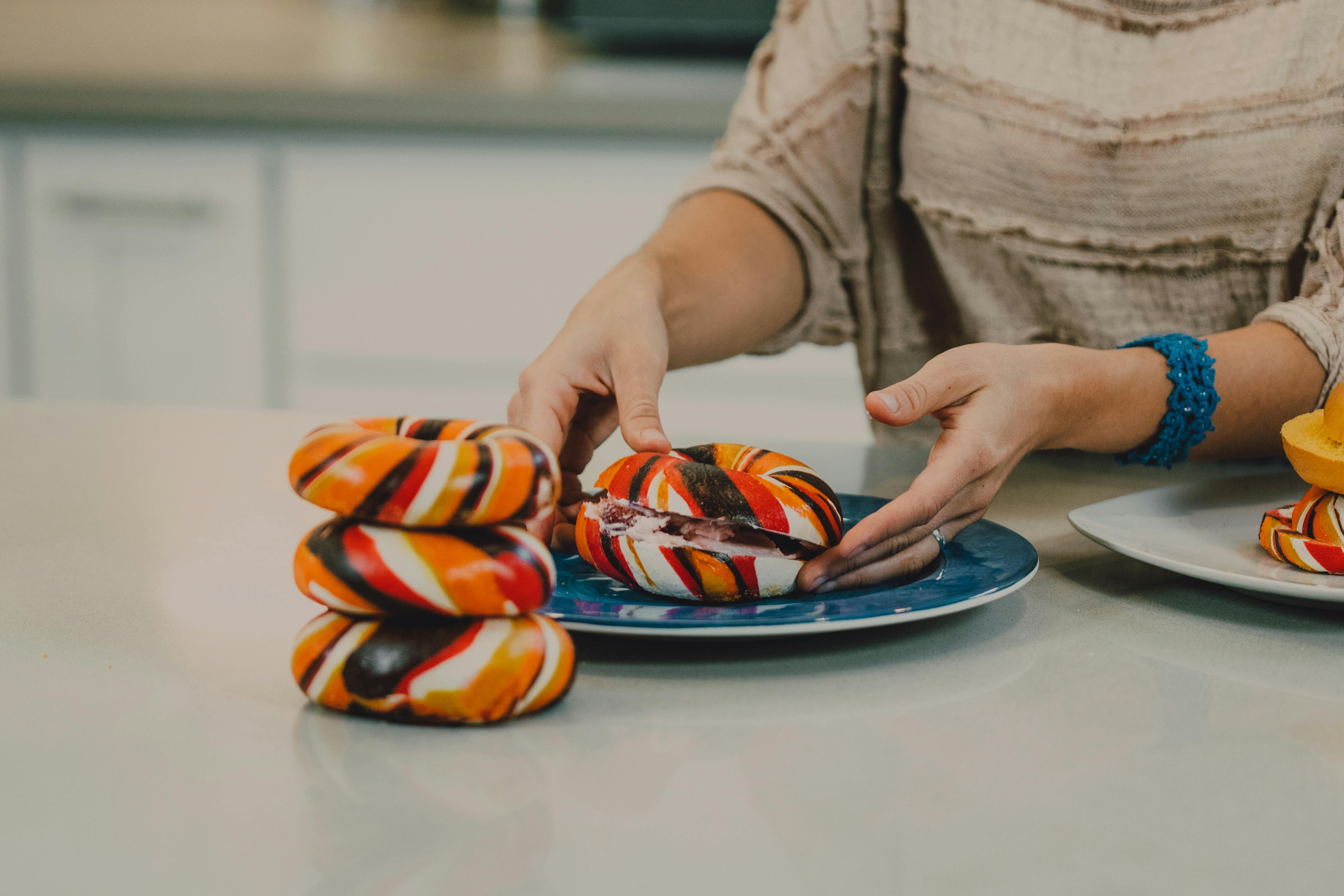 Bread on Plate · Free Stock Photo