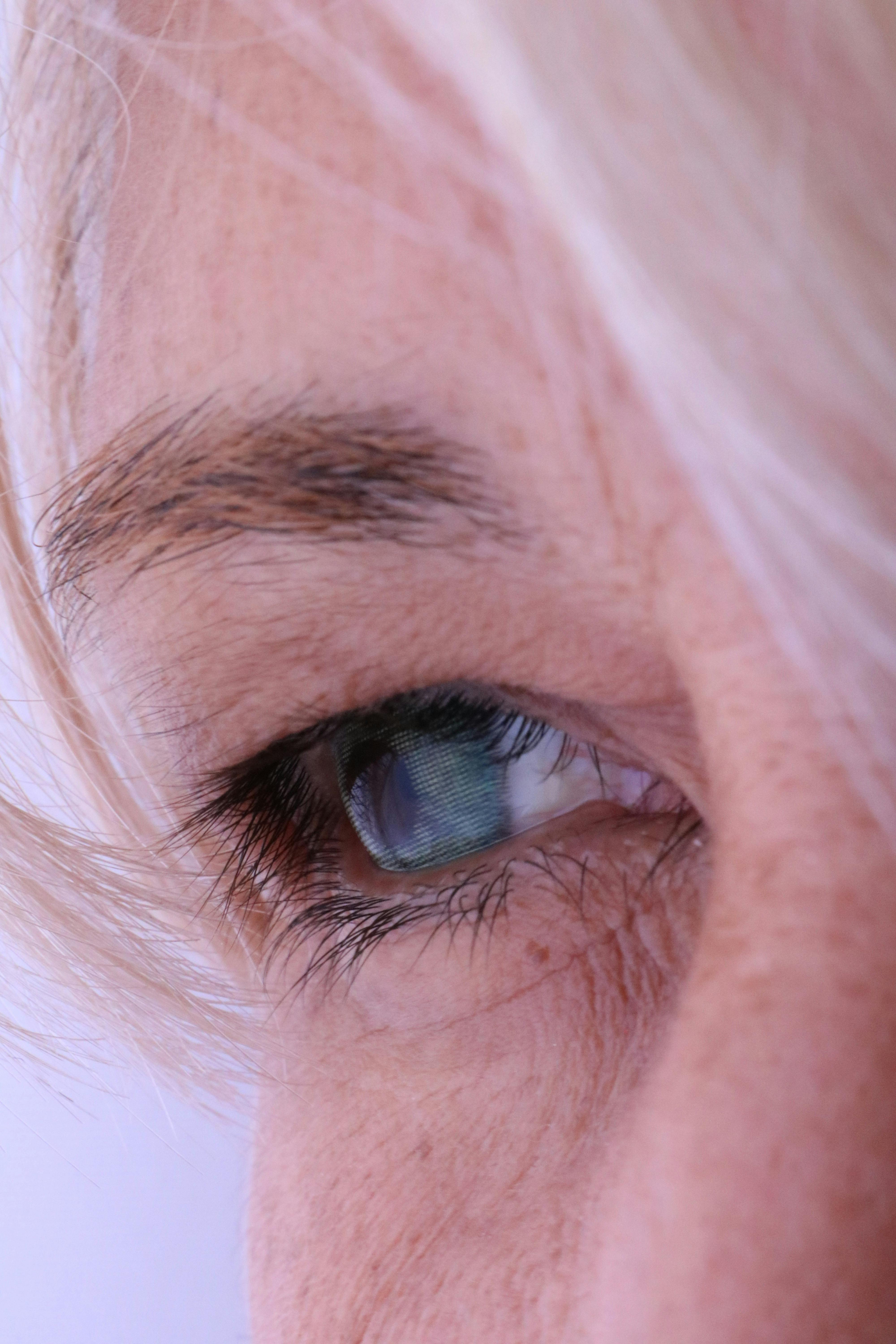 Close-up Photography Of Person's Eye · Free Stock Photo