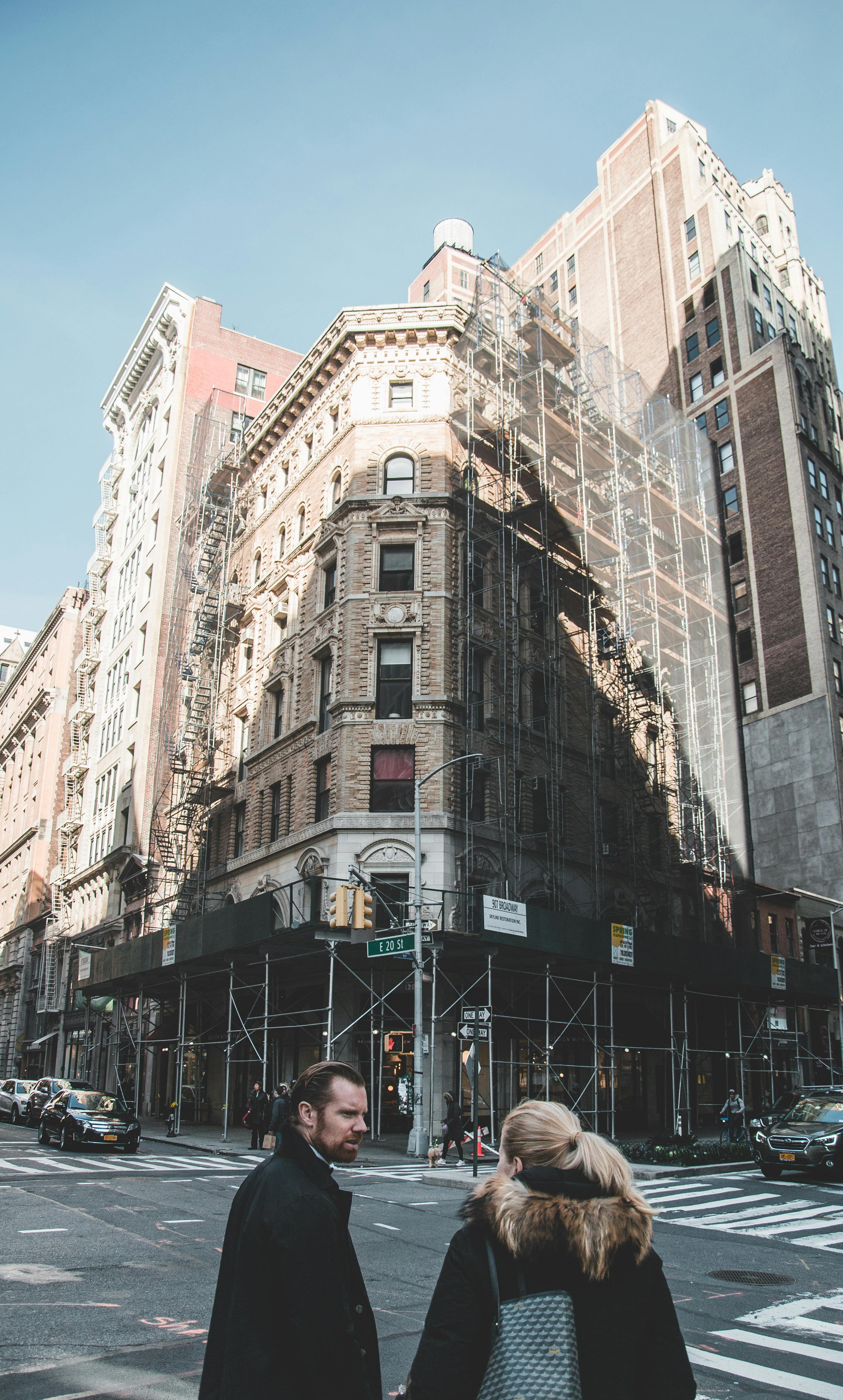 Brown and Blue Concrete Building · Free Stock Photo