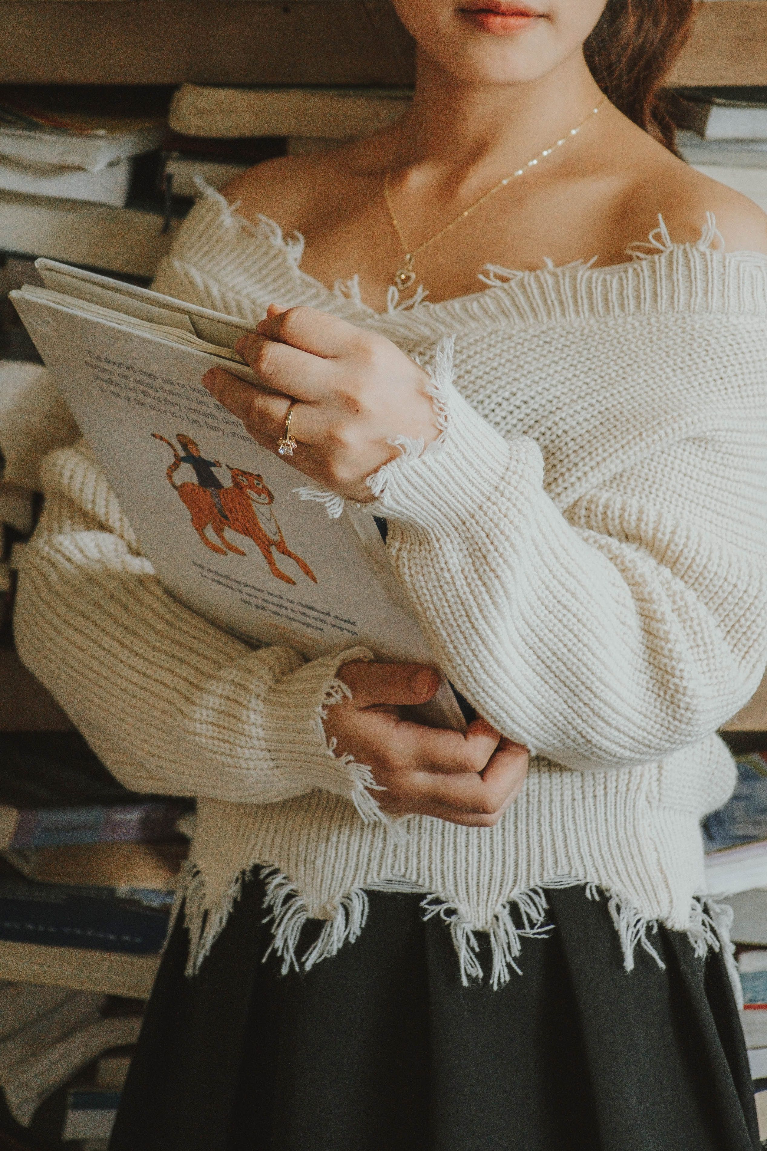 Frayed Sweater Photos, Download The BEST Free Frayed Sweater Stock ...