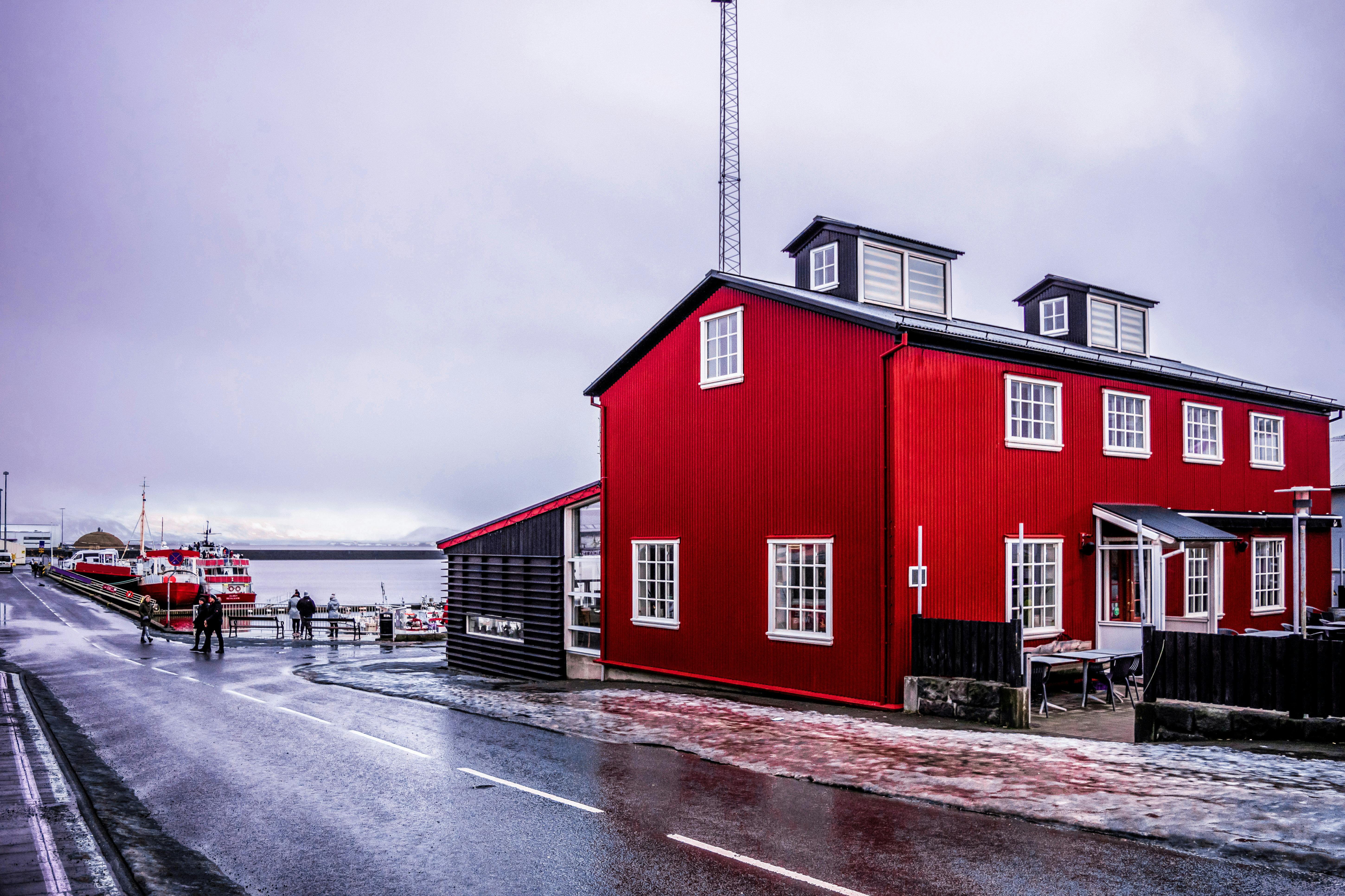 Red Building · Free Stock Photo