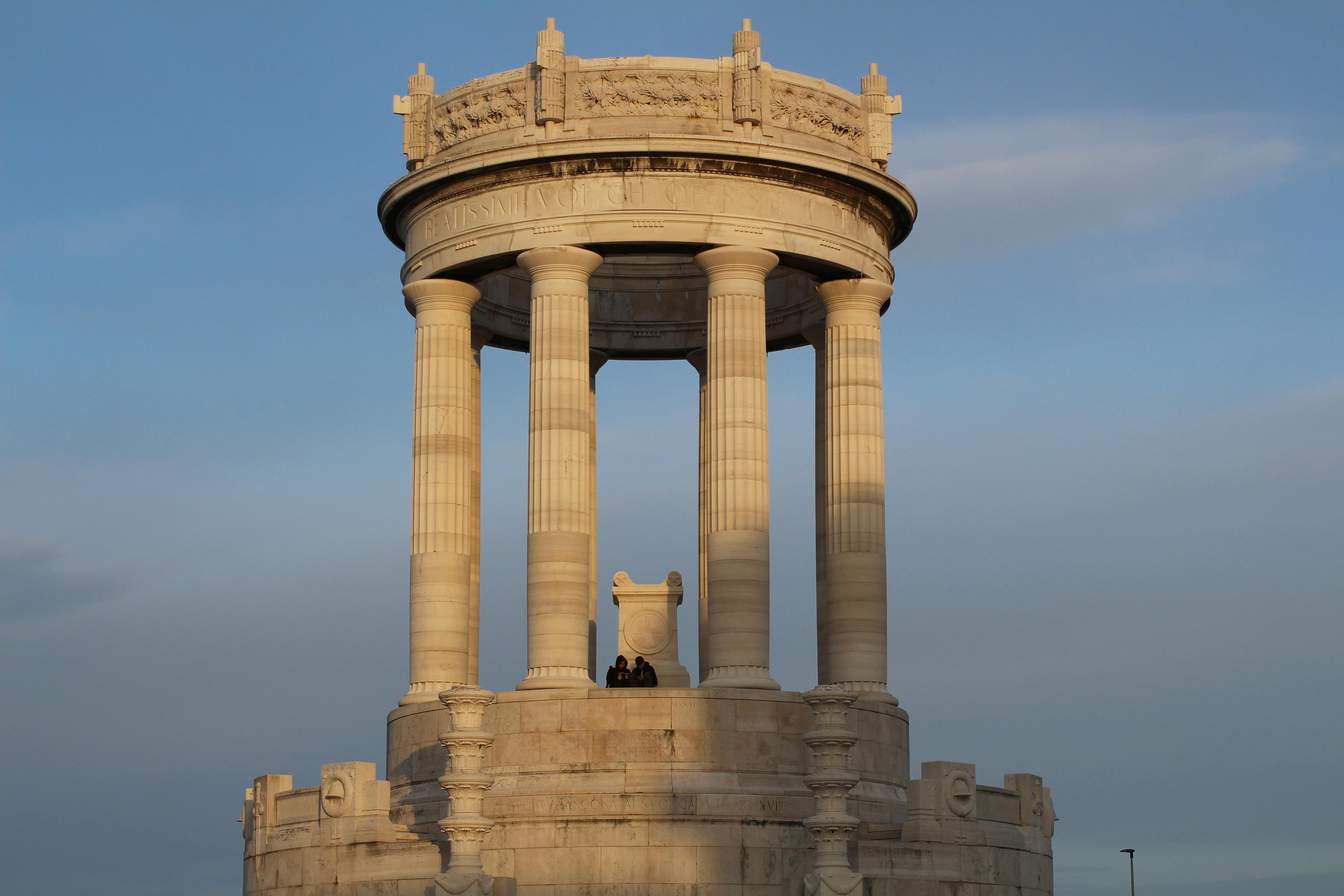 Round Shaped Columns Better Earthquake Resistivity Photos, Download The ...