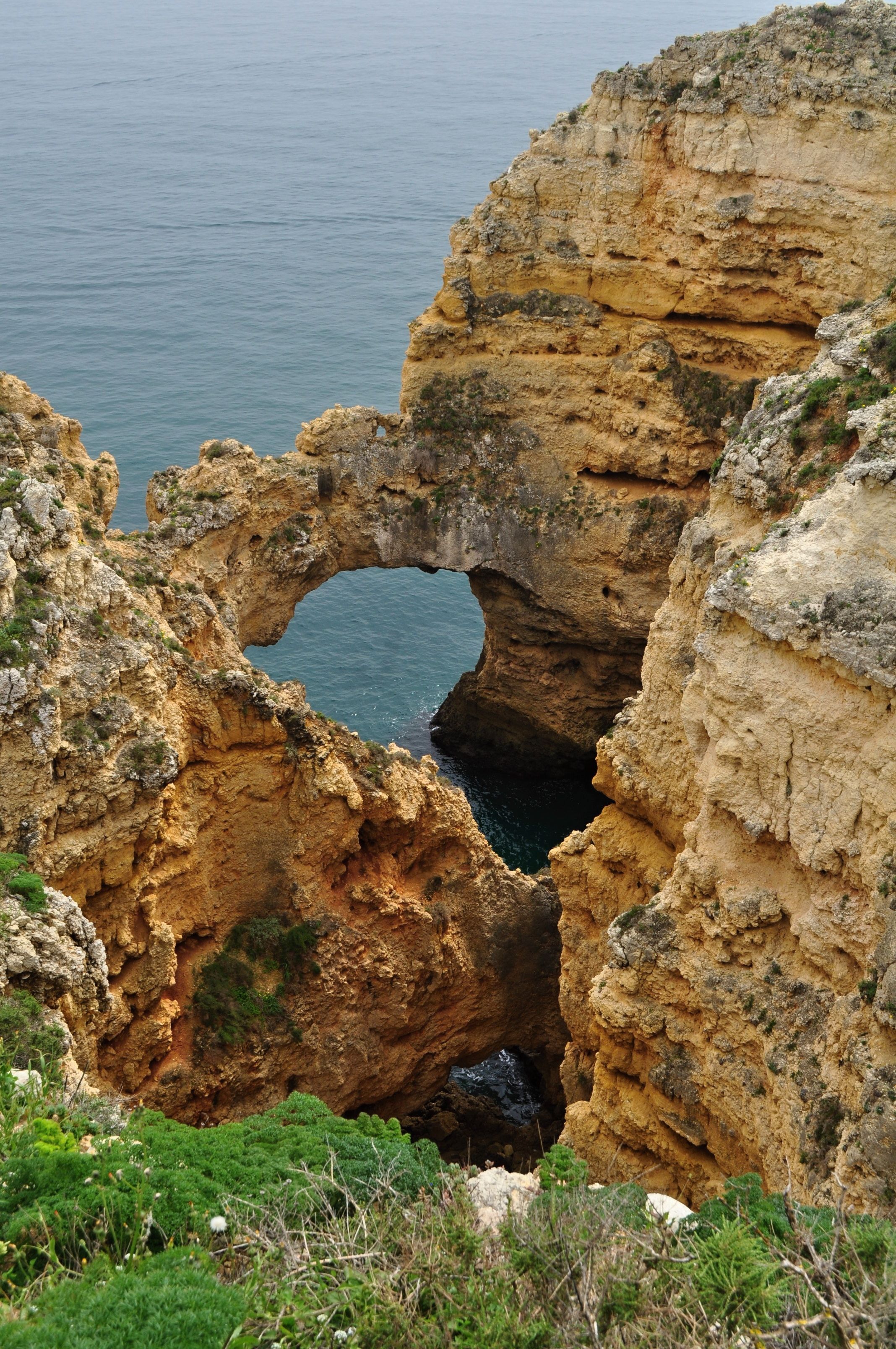 Arch Rock Formation over Sea · Free Stock Photo