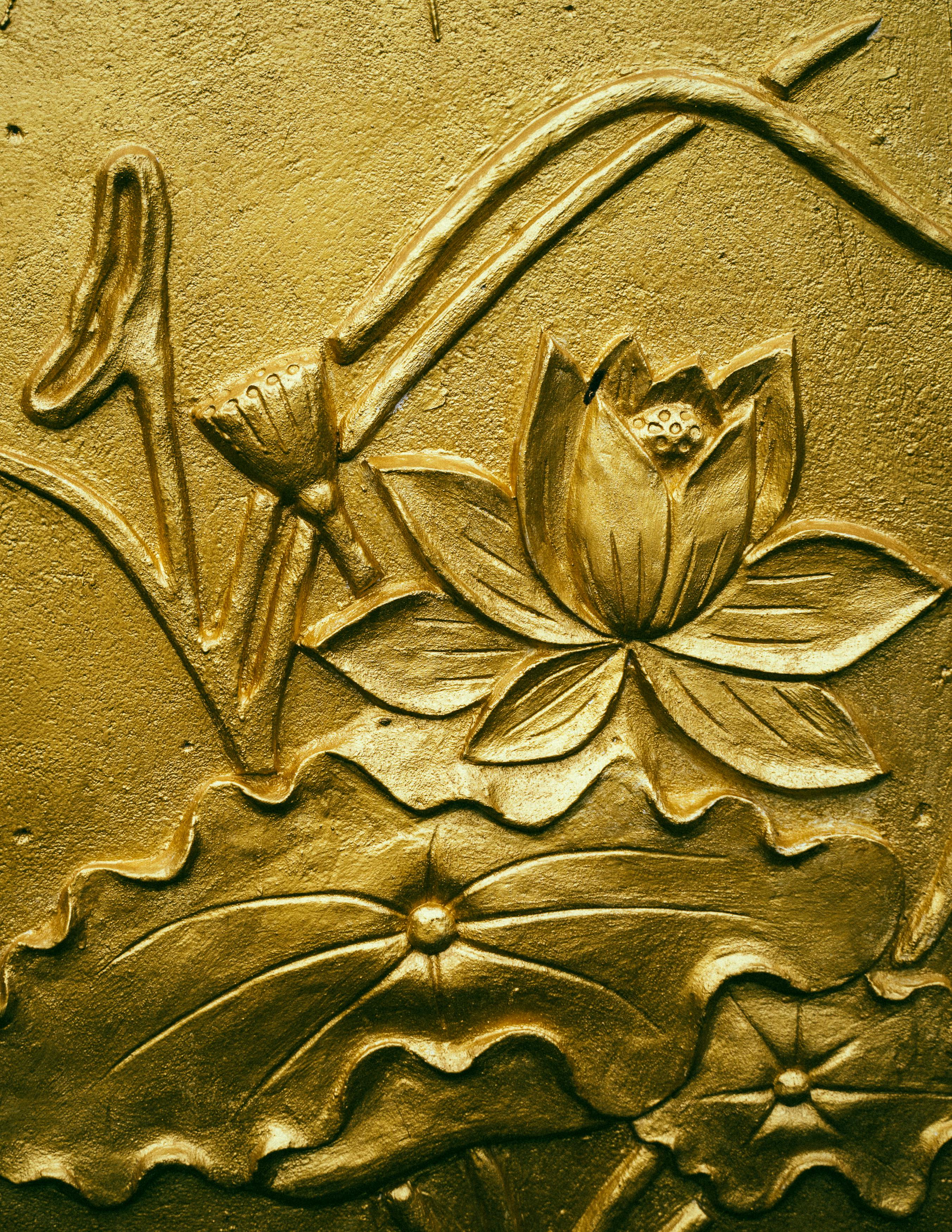 Golden Flower Wallpaper