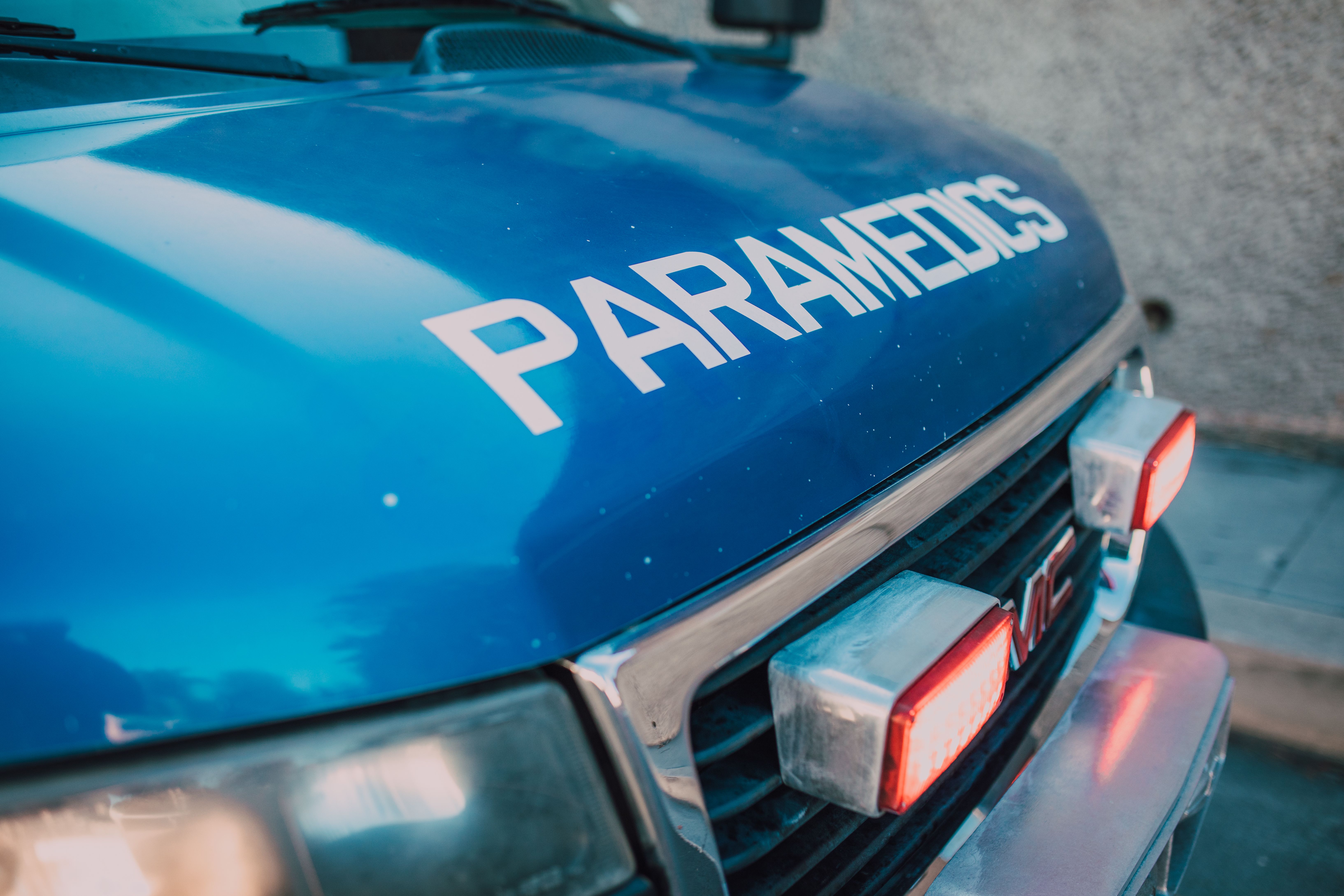Ambulances Photos, Download The BEST Free Ambulances Stock Photos & HD ...