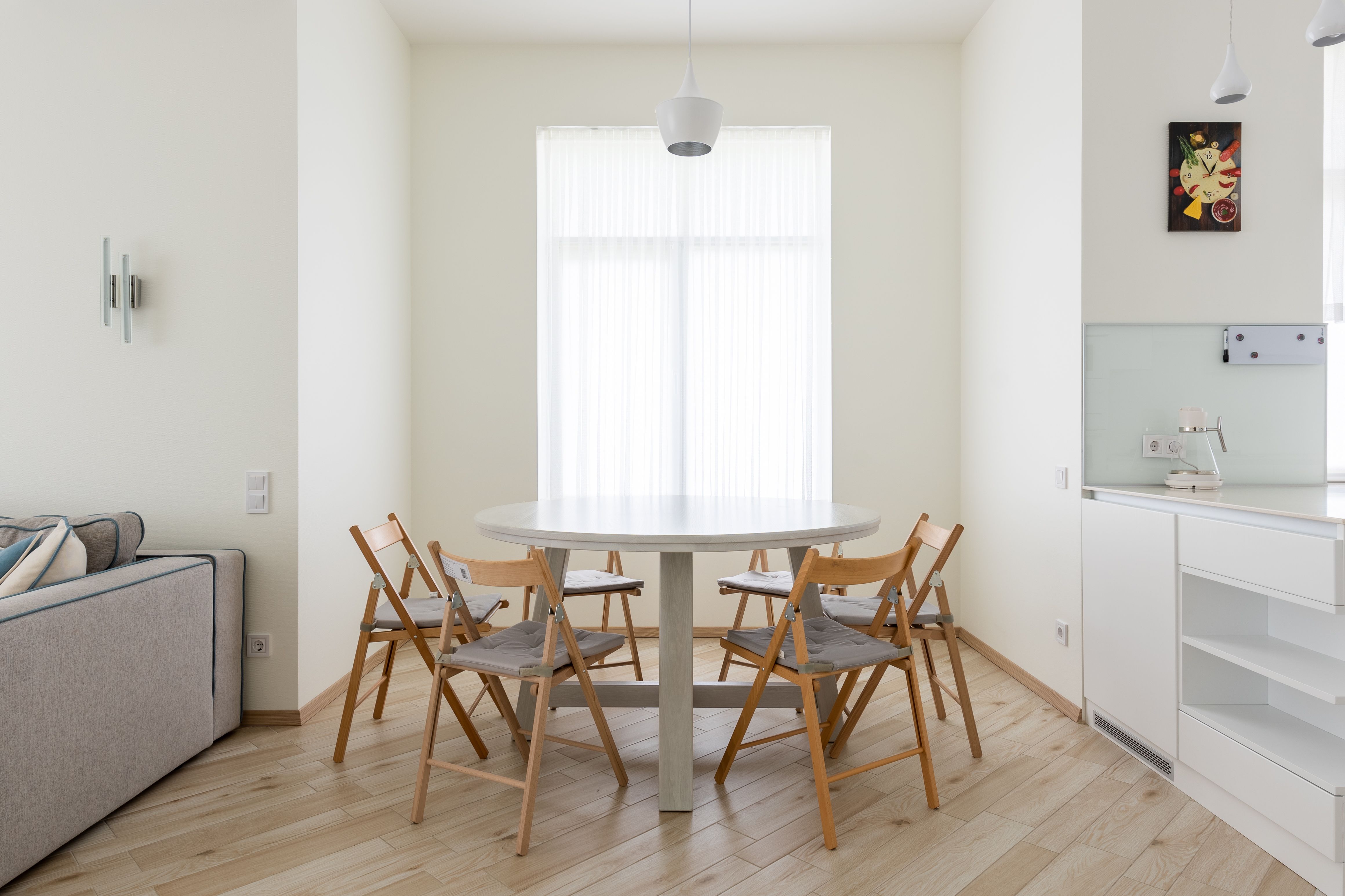 Interior of apartment with kitchen counter · Free Stock Photo