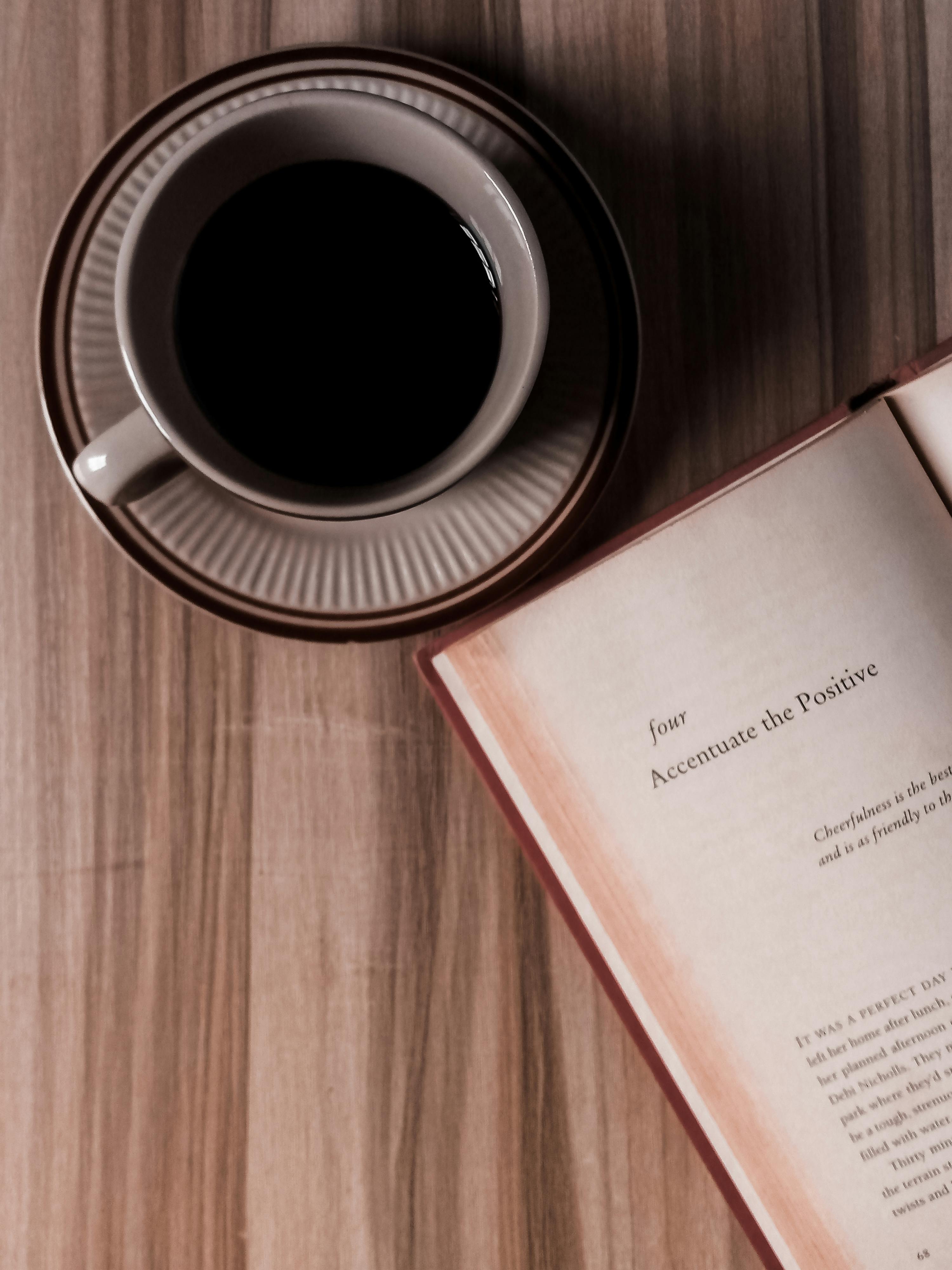 Vertical Book Photos, Download The BEST Free Vertical Book Stock Photos ...