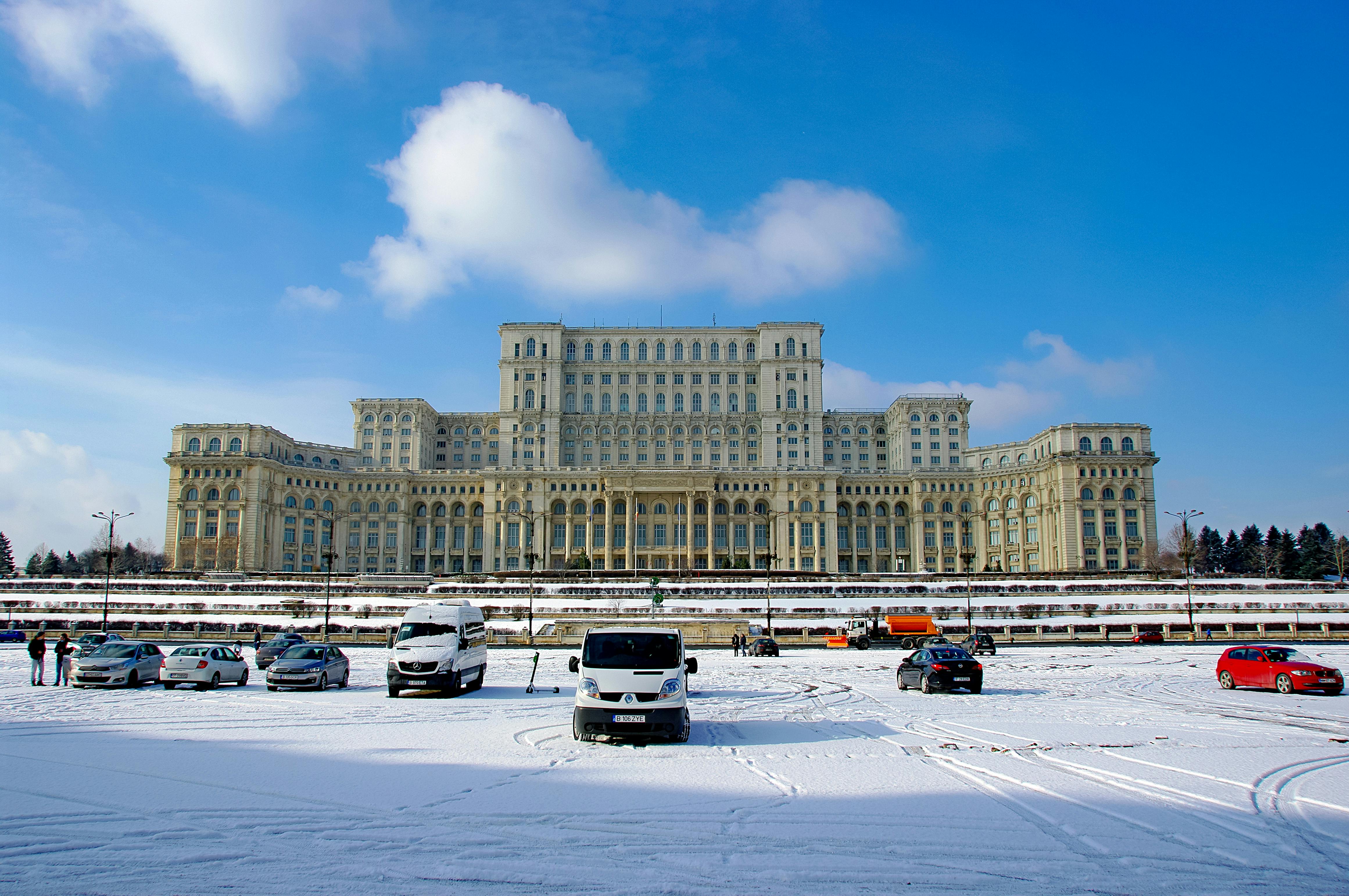 132,171+ Best Free Government building Stock Photos & Images · 100% ...