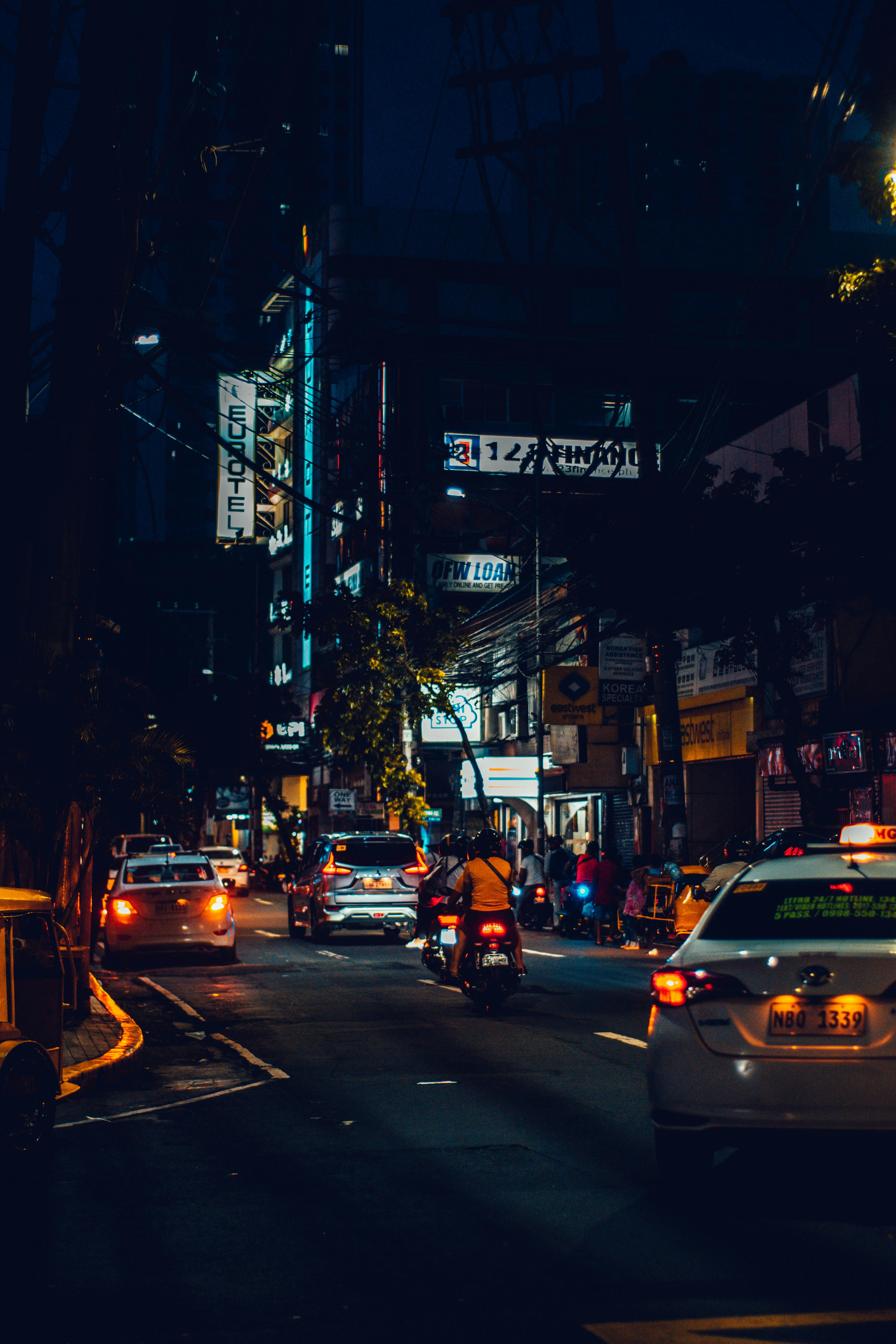 Vehicles on the Road at Night · Free Stock Photo
