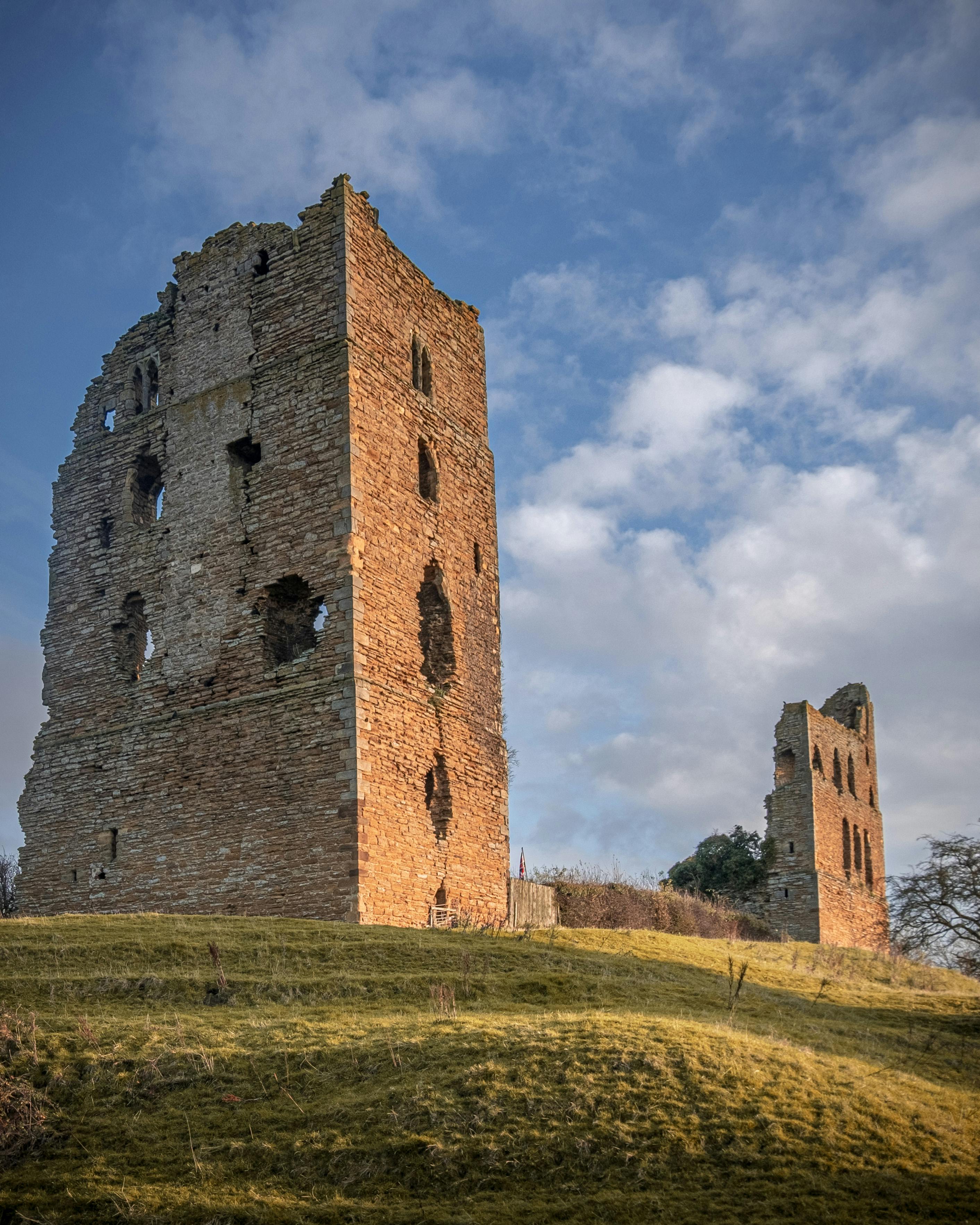 Ruins of the Sheriff Hutton Castle in England · Free Stock Photo