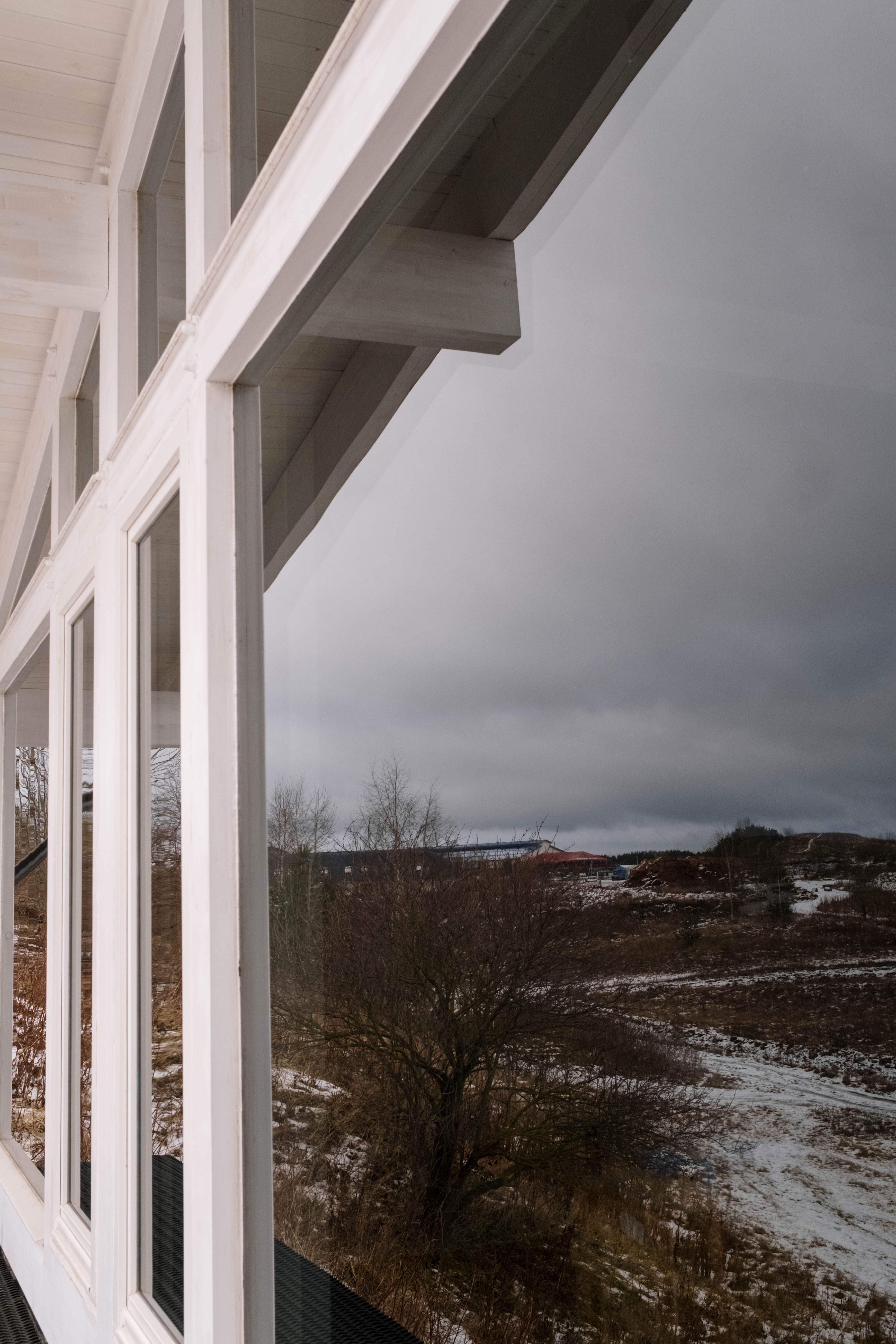 Reflection of a Cloudy Sky on Glass Panel · Free Stock Photo
