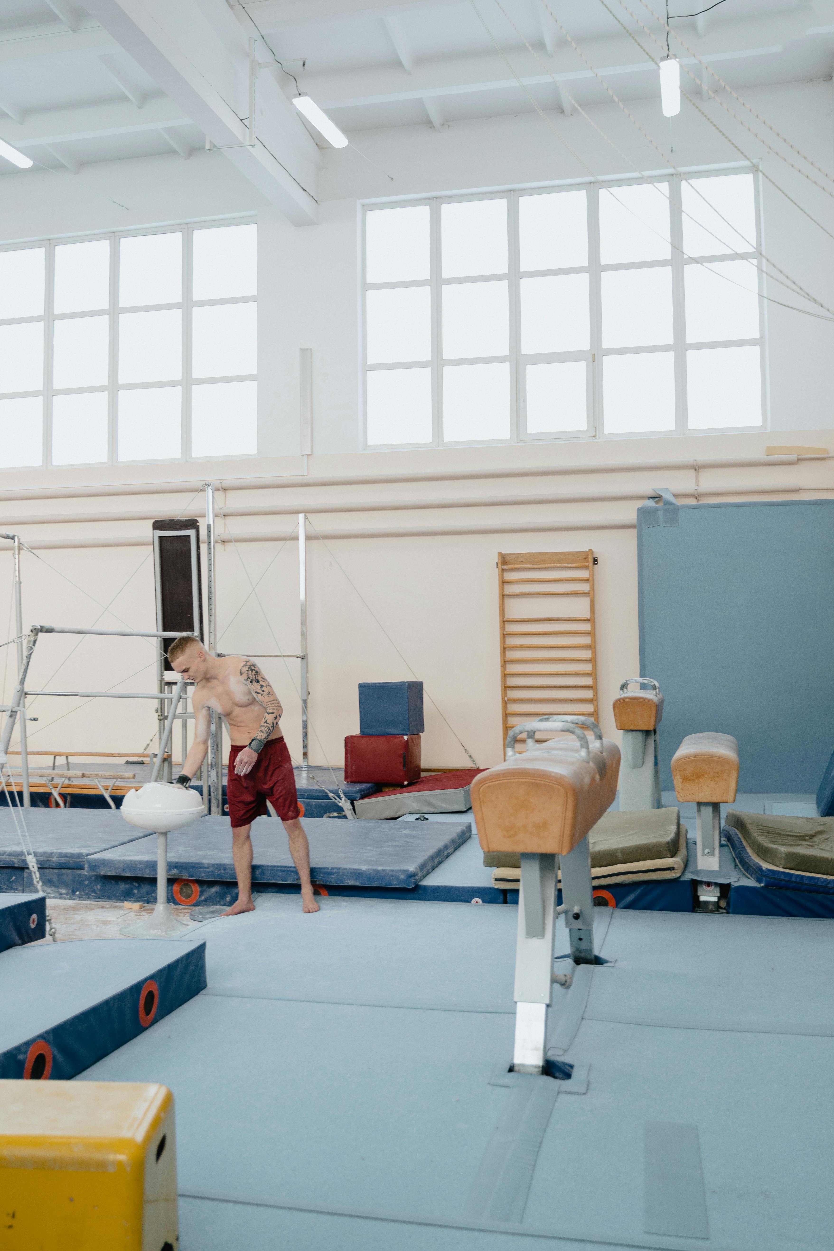 A Male Athlete Training Alone · meta.free_stock.photo
