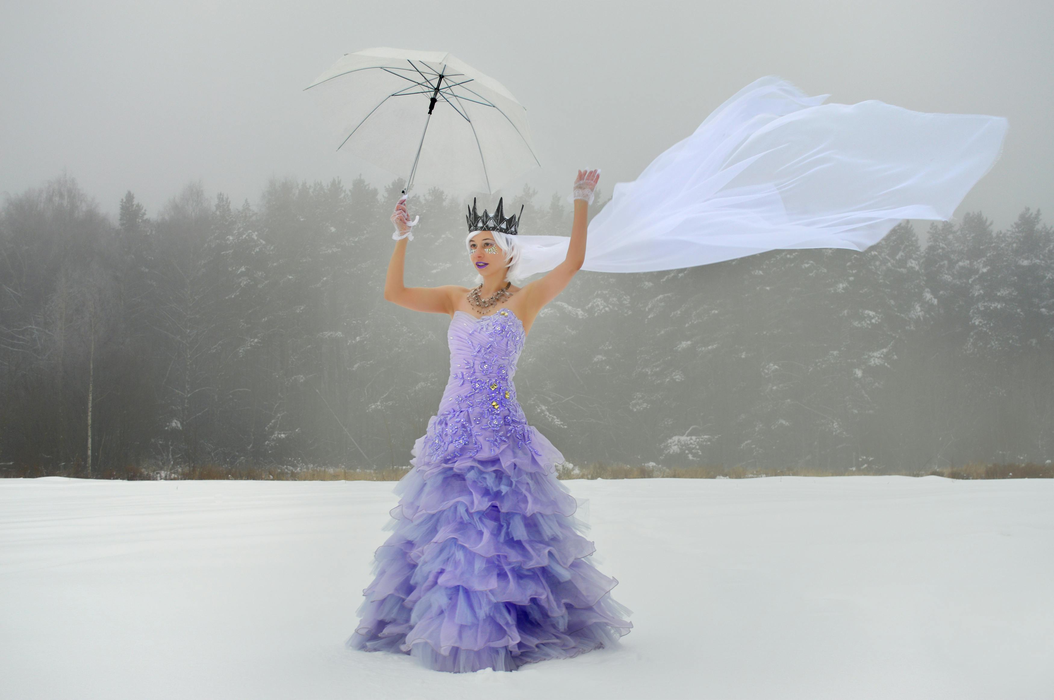 Queen Full Body Photos, Download The BEST Free Queen Full Body Stock ...