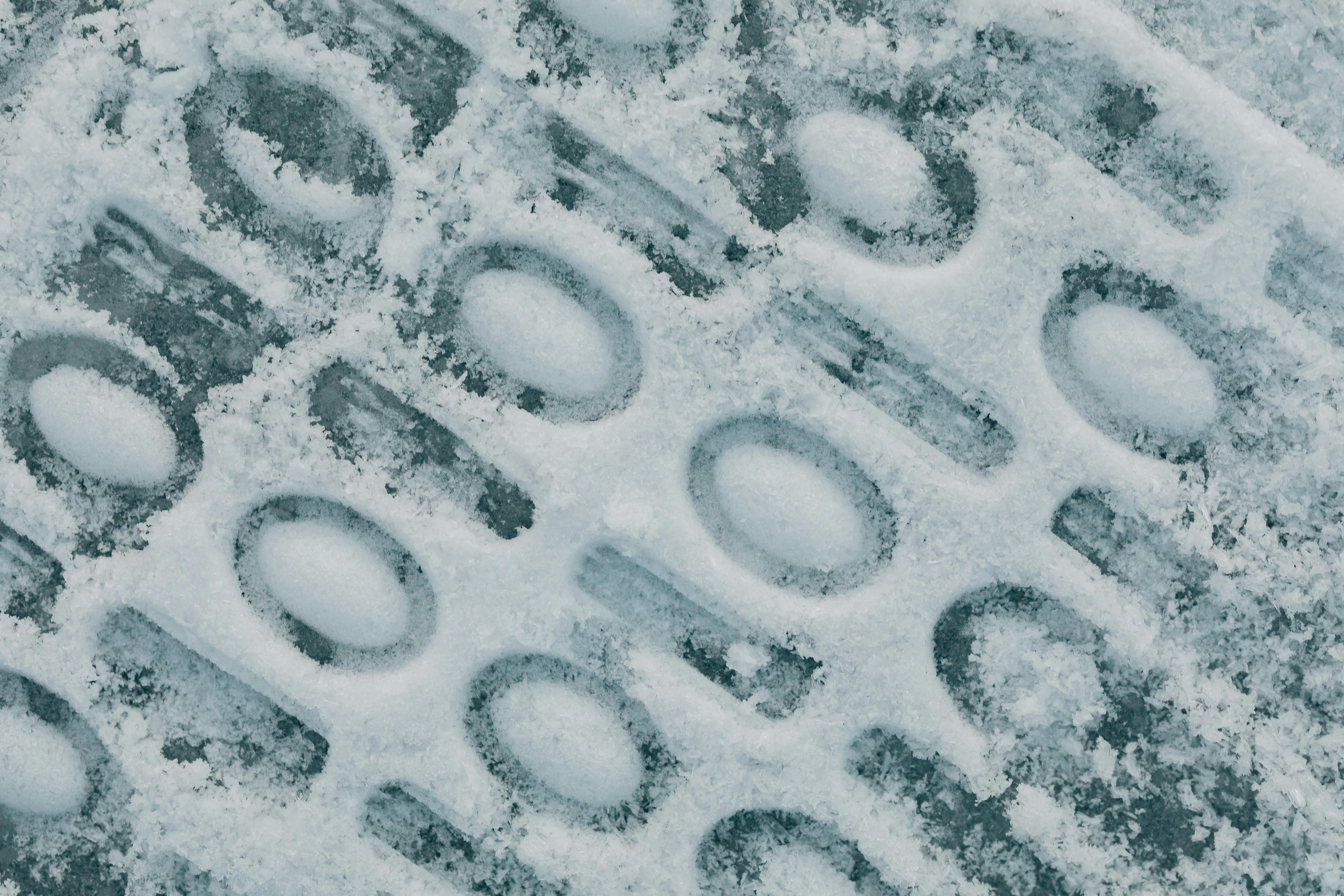 Pattern Imprint on Snow · Free Stock Photo