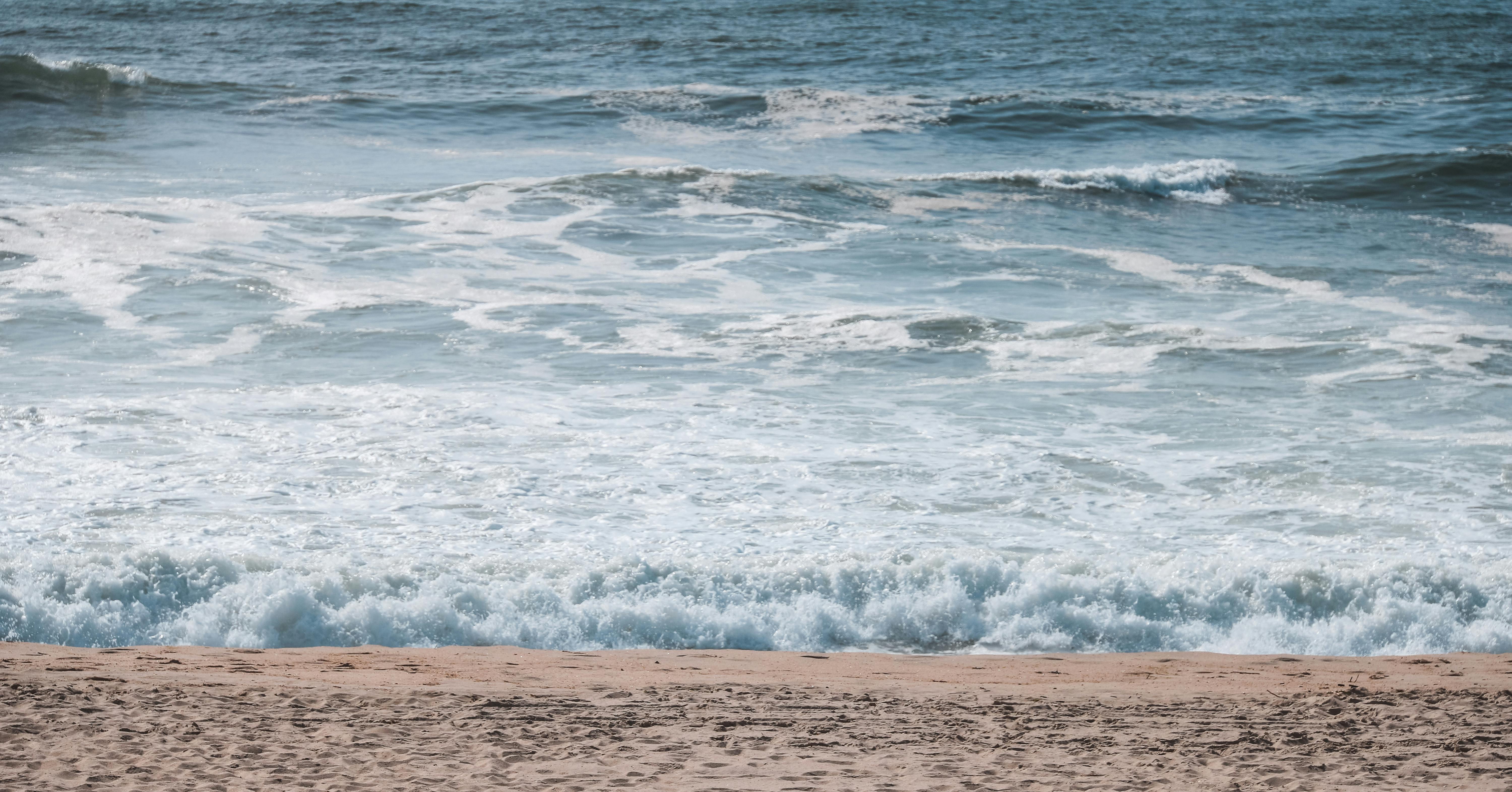 Waves Crashing on Beach · Free Stock Photo